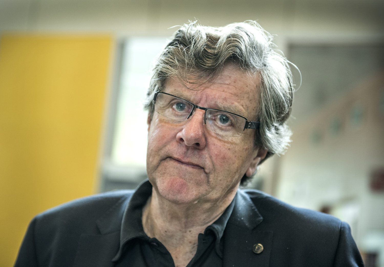 Rå maktbruk på elevane - smp.no