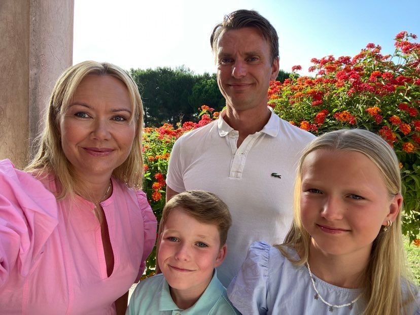 Kristiansand-familie sitter fast på Sicilia: – Det er kjedelig - fvn.no
