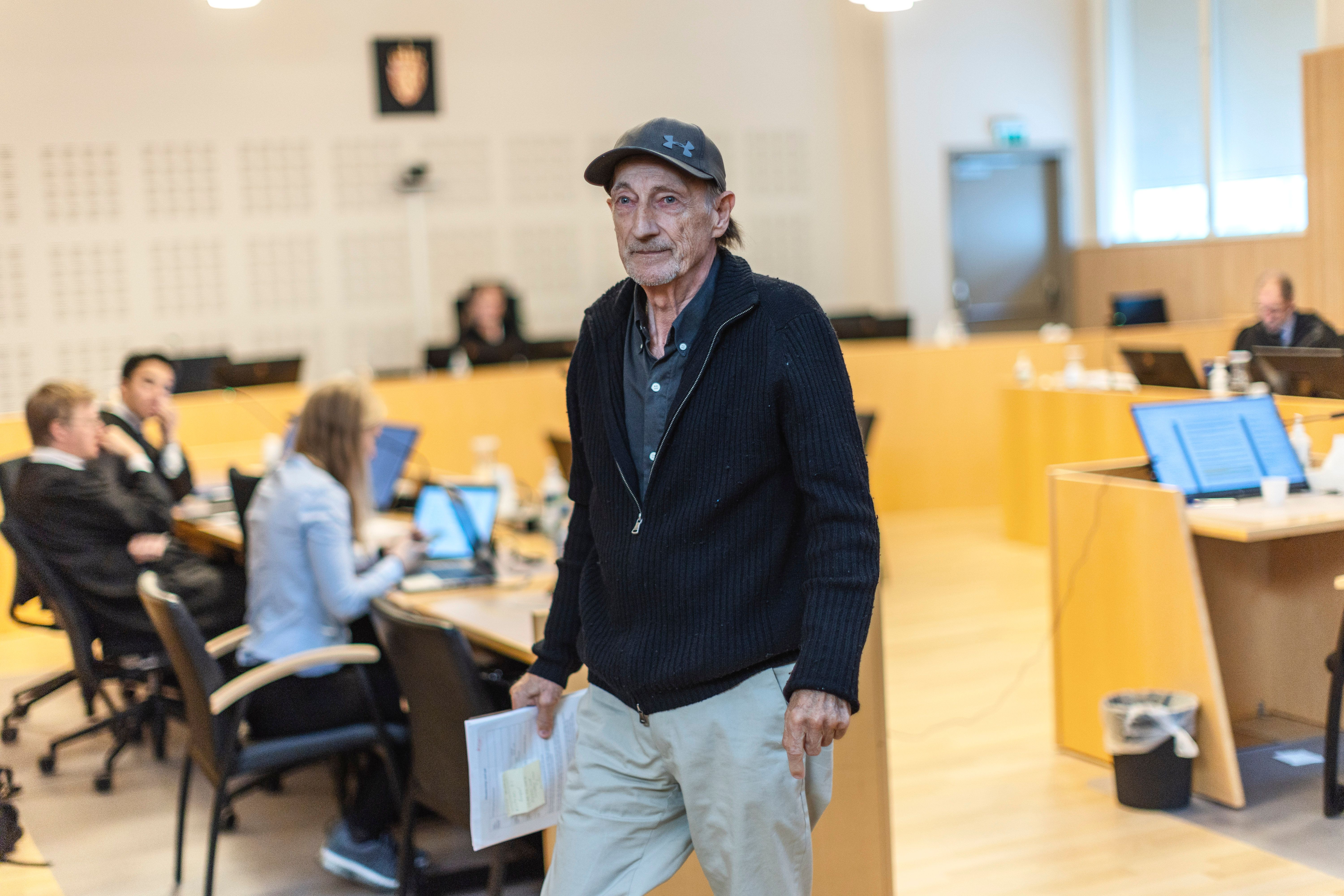 Beslagla doku­menter kona skulle gi til fengslet svindel-tiltalt - fvn.no
