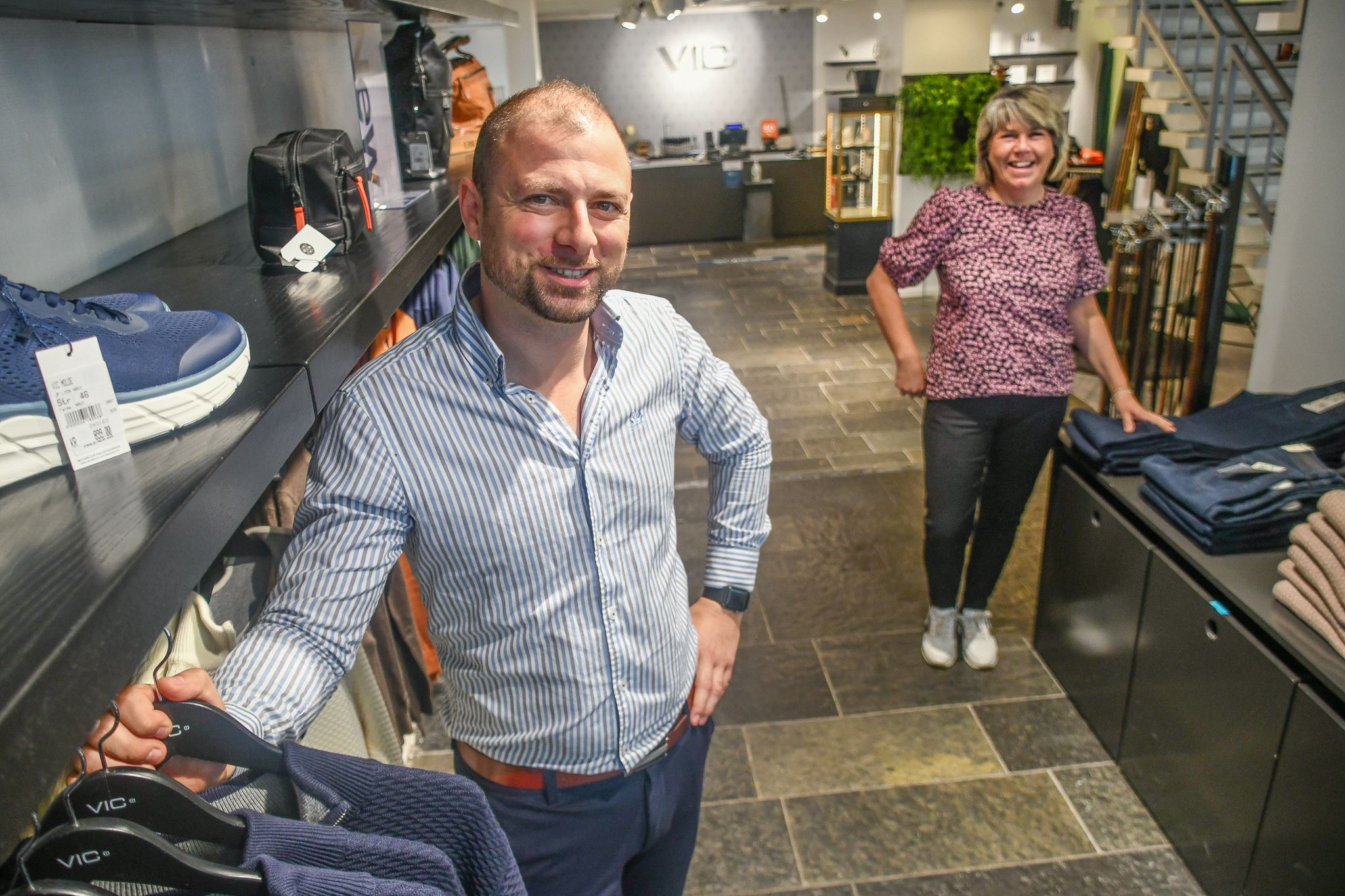 For to måneder siden ble han sagt opp – nå har Christopher (31) blitt ...