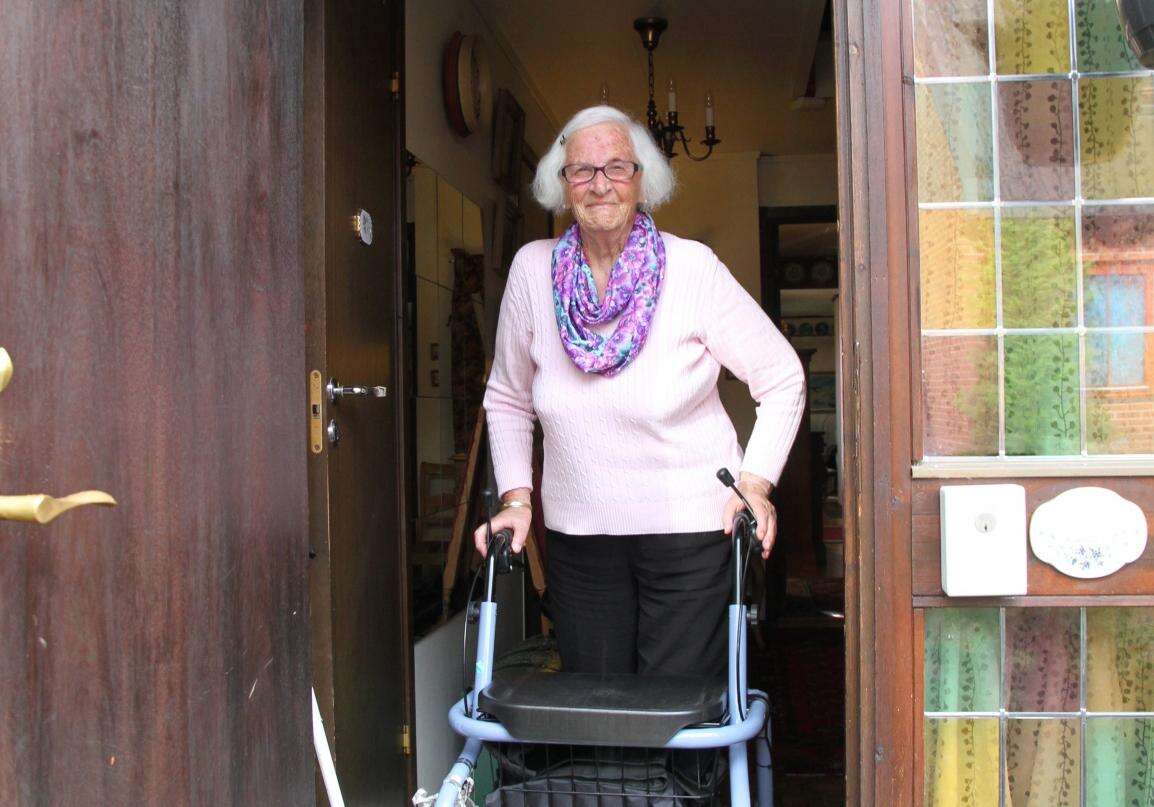 Else Maries (89) største drøm er å fly med helikopter - varden.no