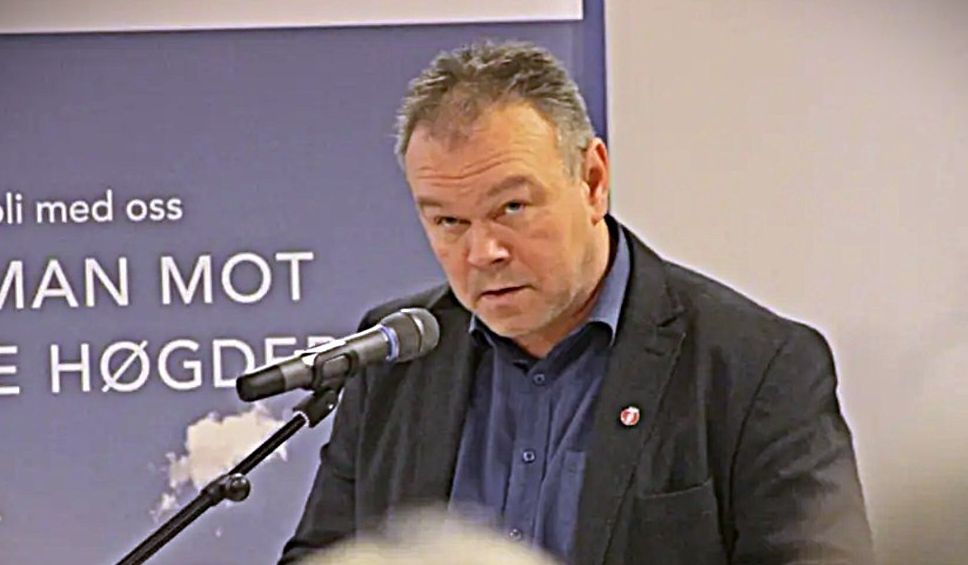 Vil leige konsulentar for 3 mill – det doble av det ein vil spare på å ... Vil leige konsulentar for 3 mill – det doble av det ein vil spare på å ...