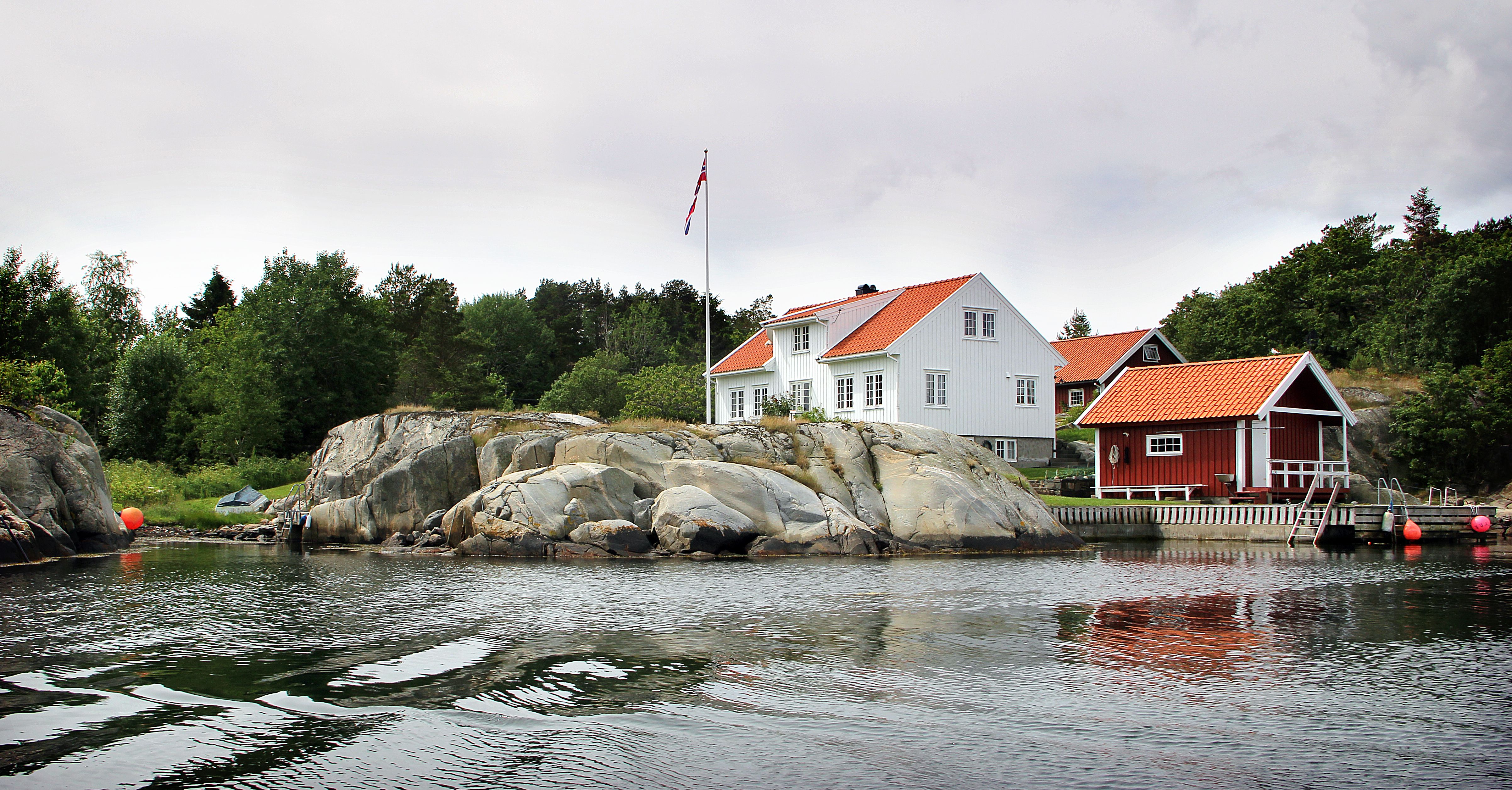 Eiendomsmilliardær meldte flytting til Lillesand - fvn.no