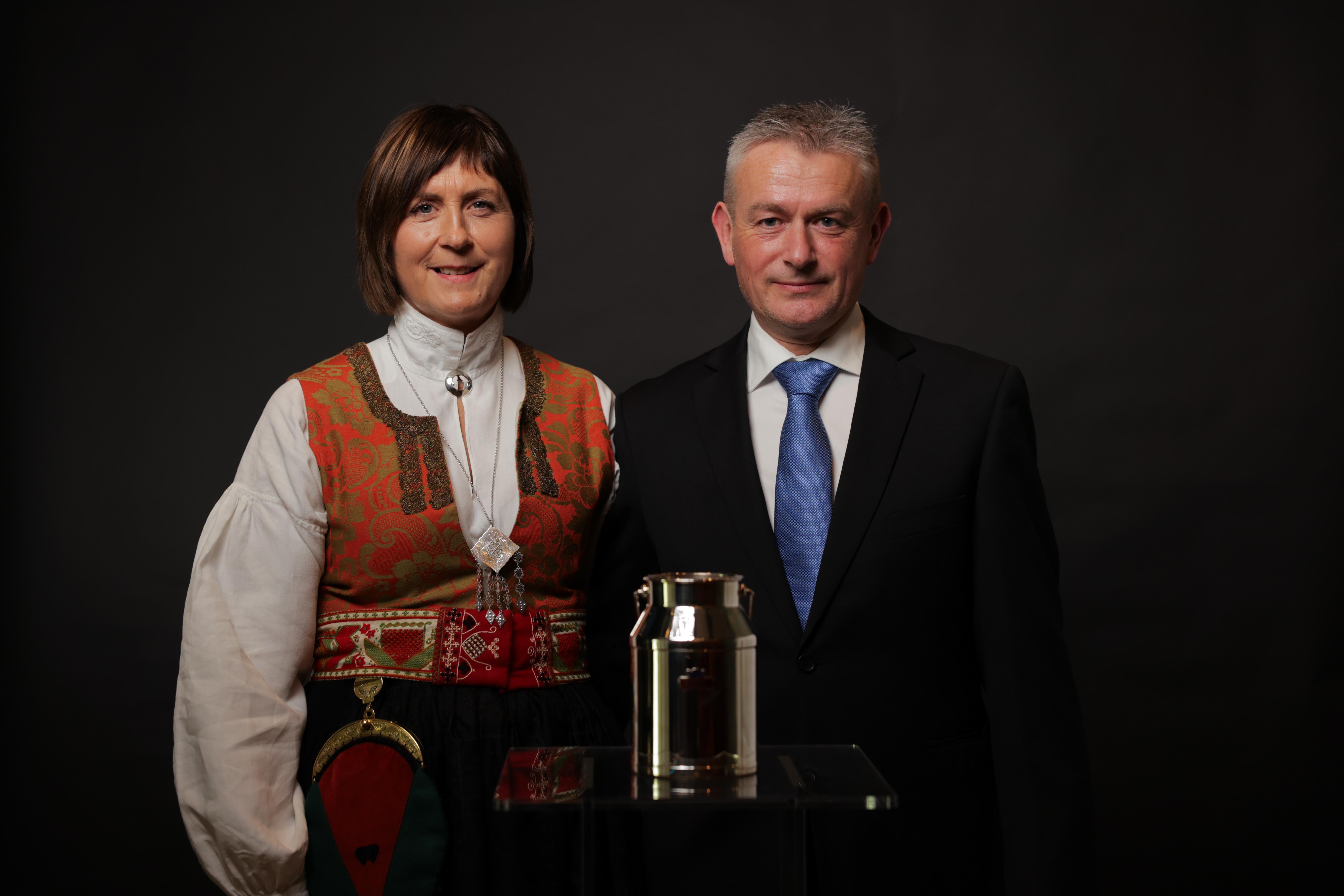 Heder til Helga og Torgrim - driva.no