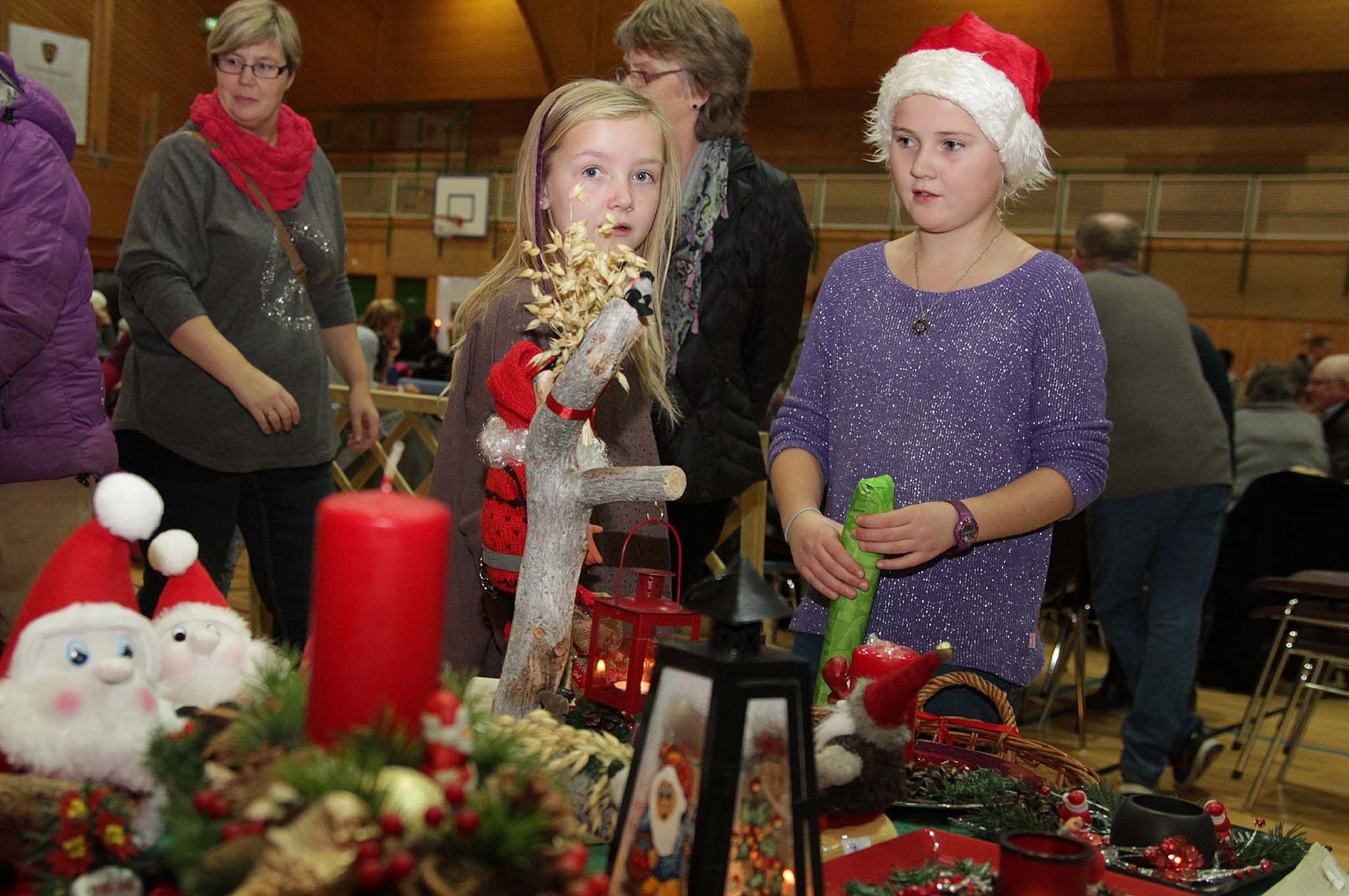 Heimlaga juleknask og fullt hus på julemesse - bladet.no
