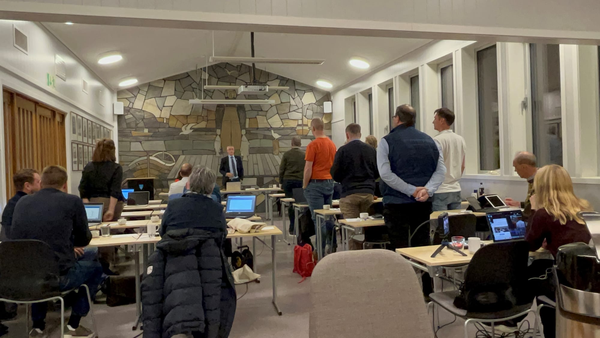 Her røystar dei i skulesaka