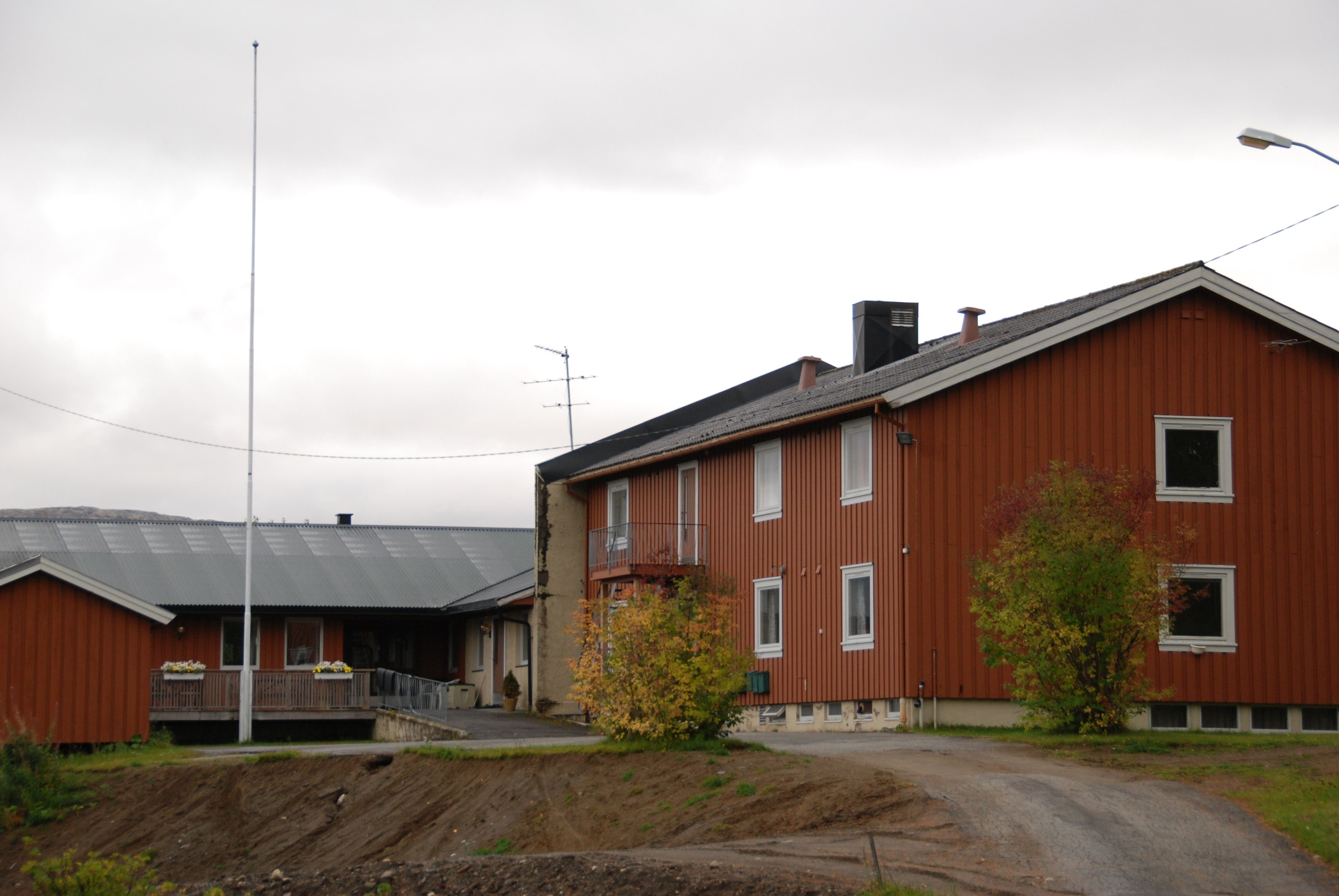 Stenger bo- og dagsenter i sommer