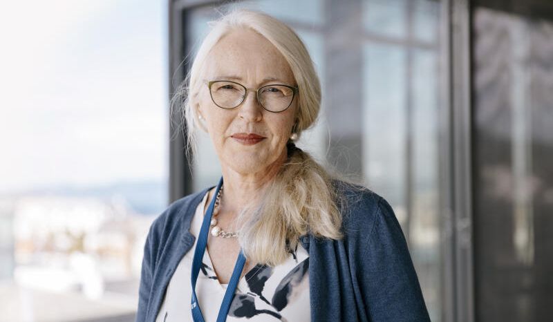 Slik forklarer kommuneoverlegen spriket i smittetallene - adressa.no Slik forklarer kommuneoverlegen spriket i smittetallene - adressa.no