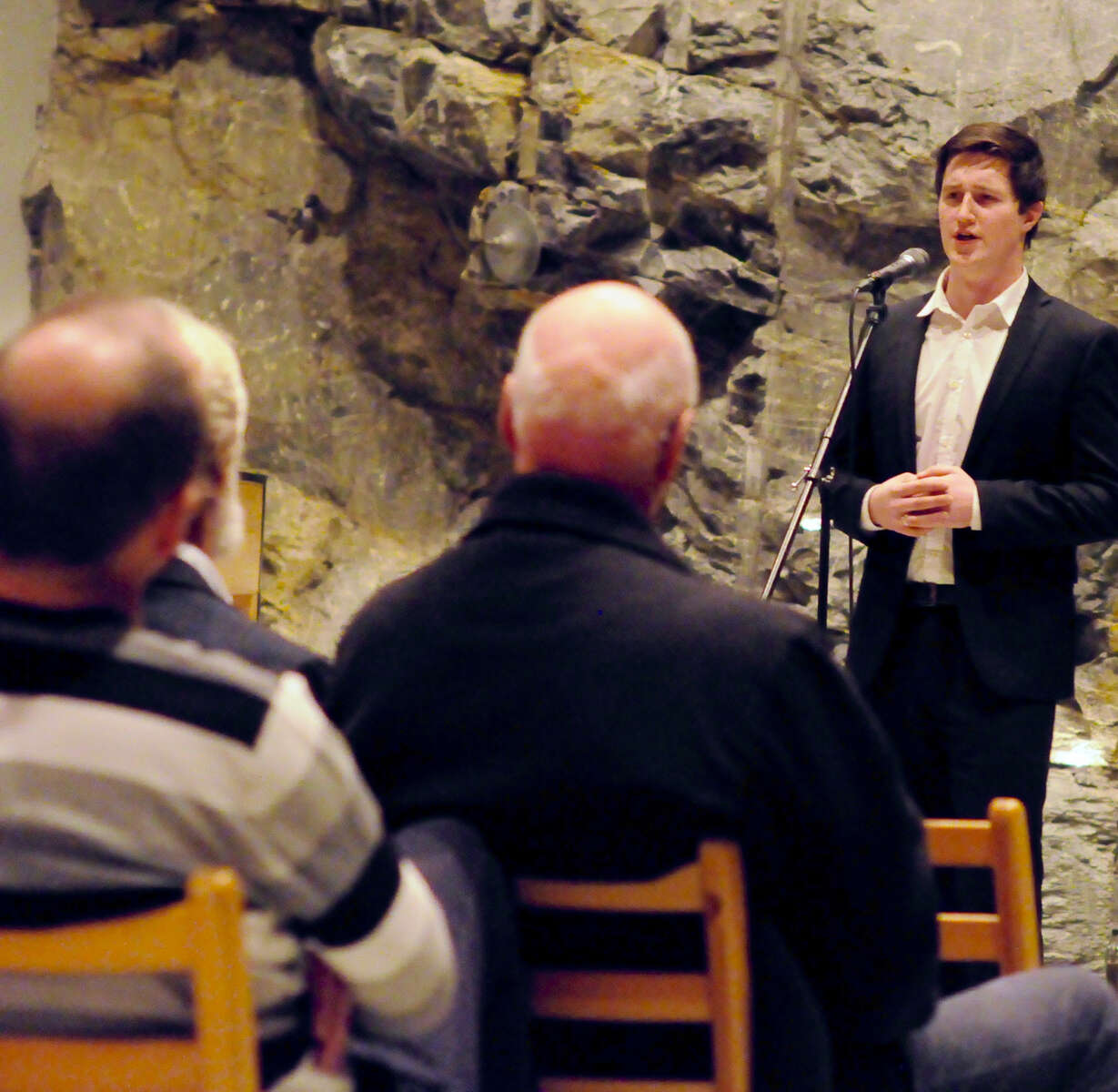 Arne Kvarven skal læra unge bømlingar å syngja - bomlo-nytt.no