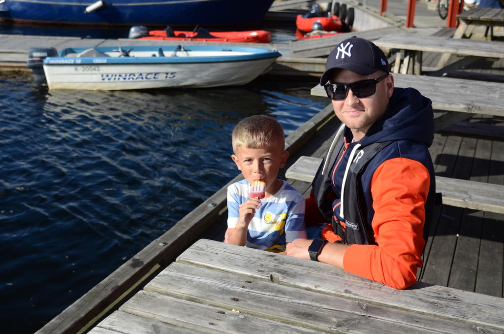 Sommer, sol og IS - l-a.no