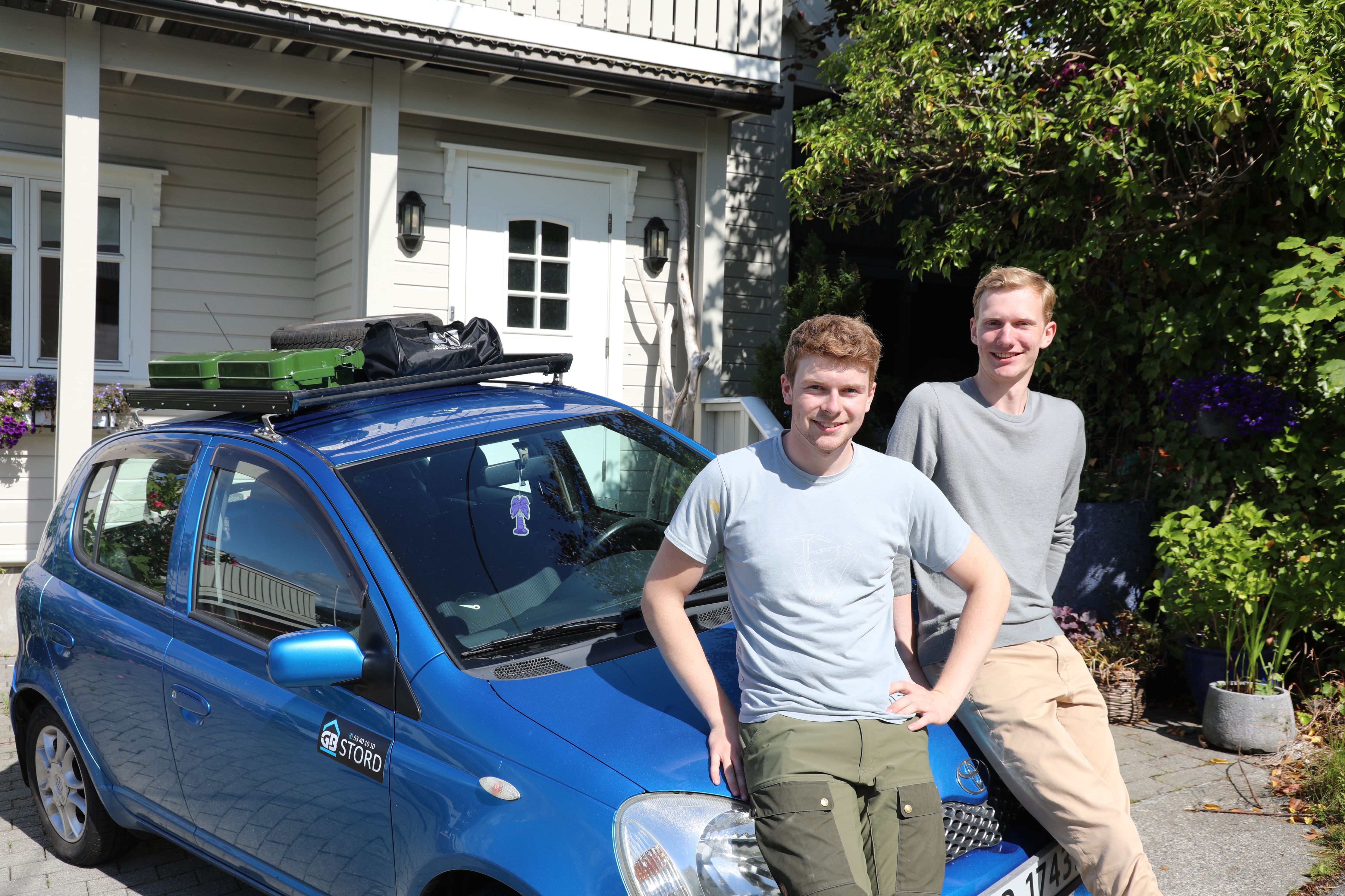 Magnus (23) og Karl Jesper (22) køyrer mot Afrika - sunnhordland.no