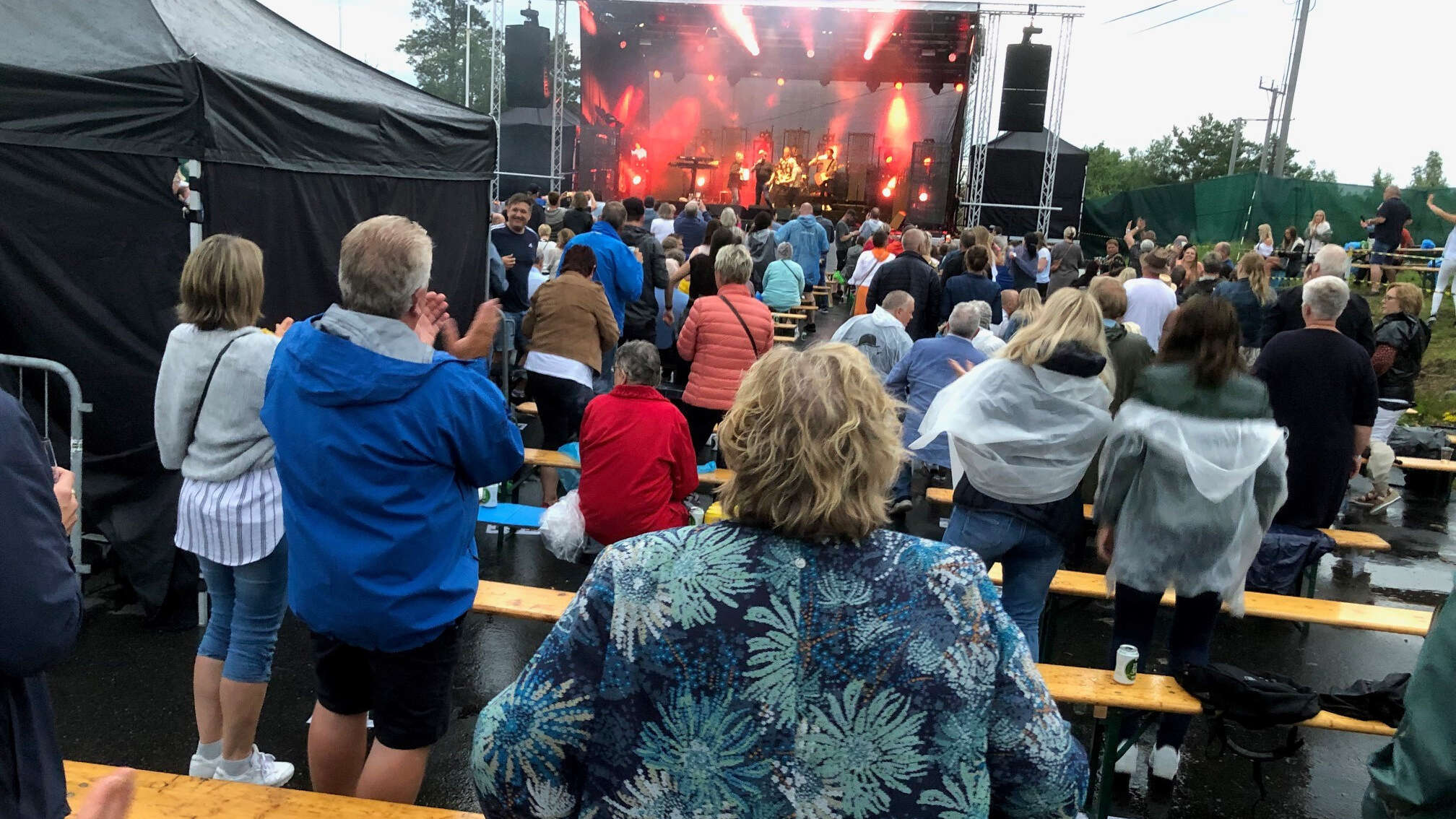 D.D.E. inviterer seg selv på kaffe hos Jon Gelius - agderposten.no