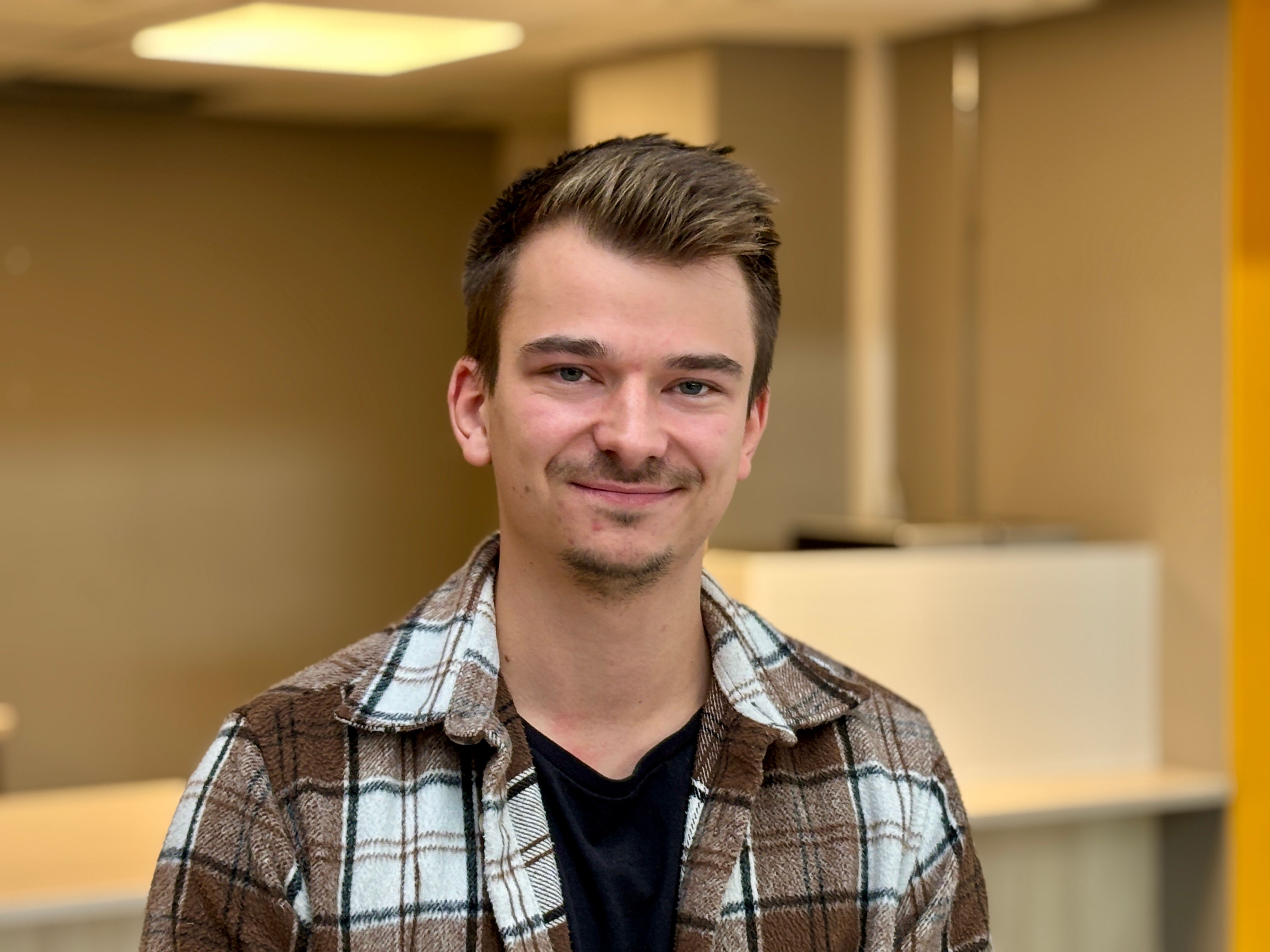 Thomas åpner ny kafé på senteret: – Vi er i full gang - varden.no
