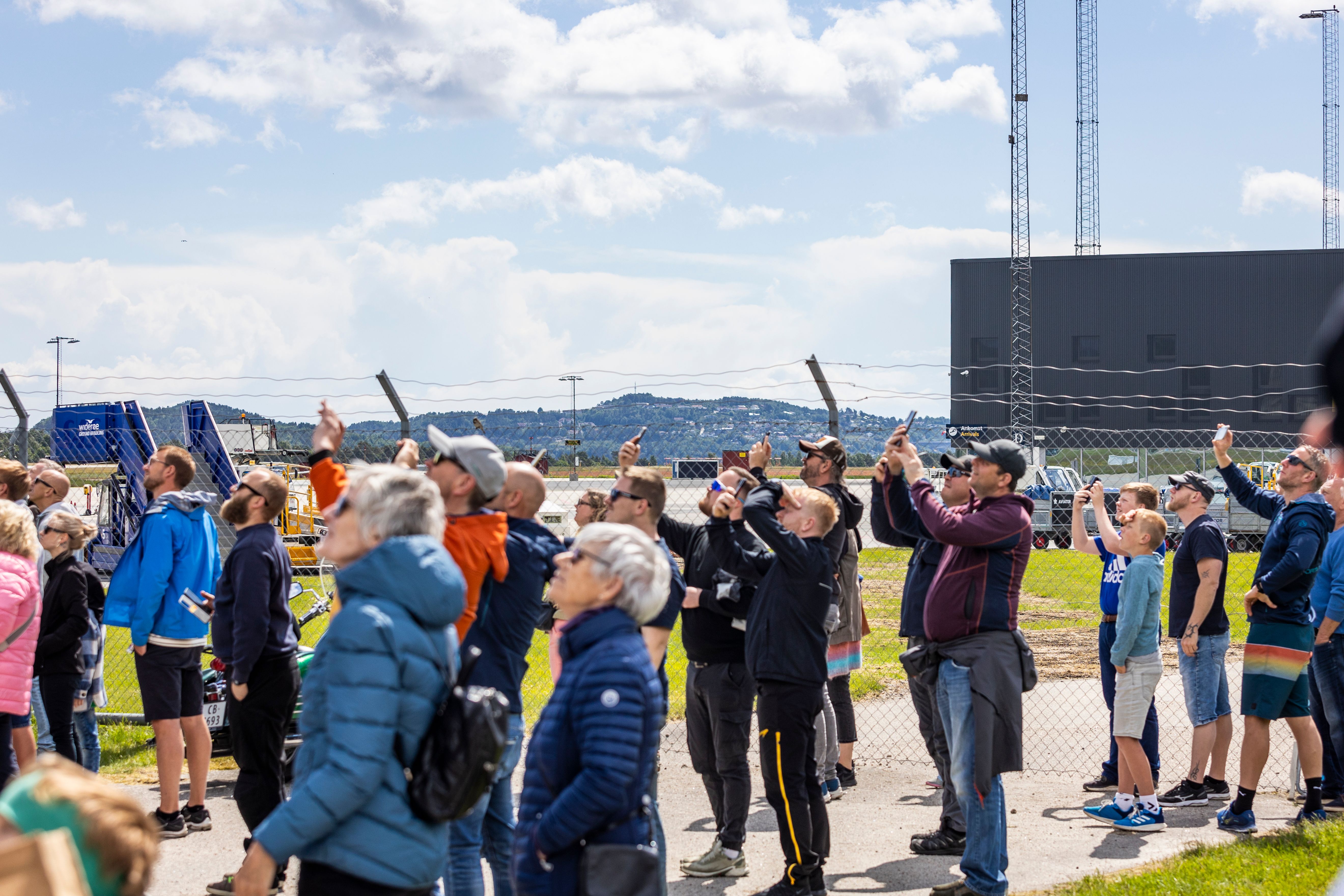 Legender i lufta og nostalgi på hjul - fvn.no