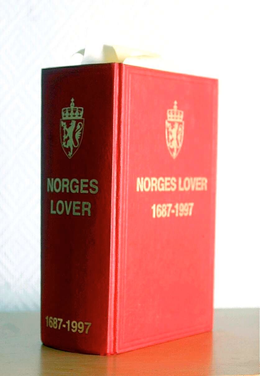 Tre overtredelser av straffeloven - lp.no