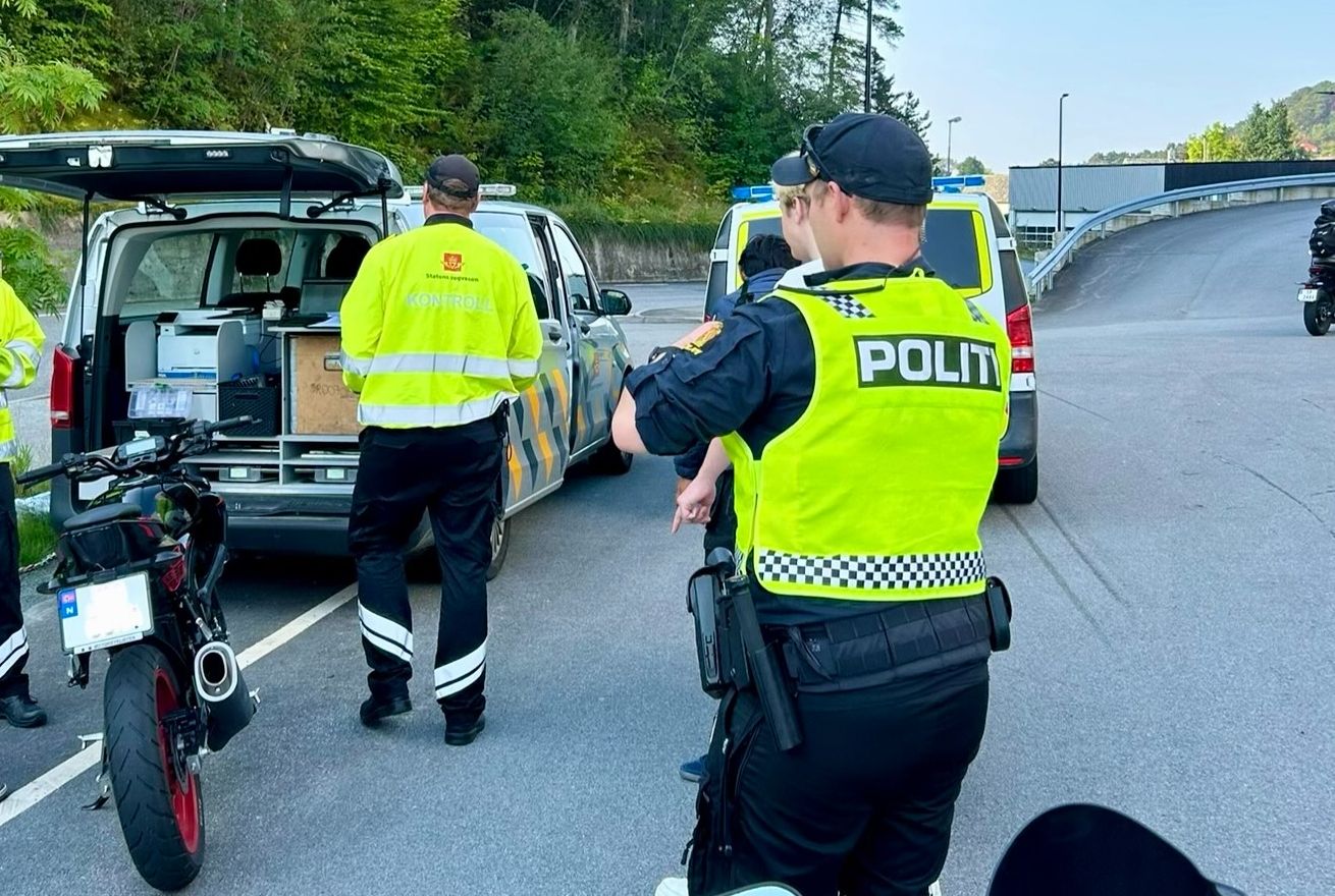 22 av 29 lett­motor­syklar og mopedar hadde manglar - sunnhordland.no