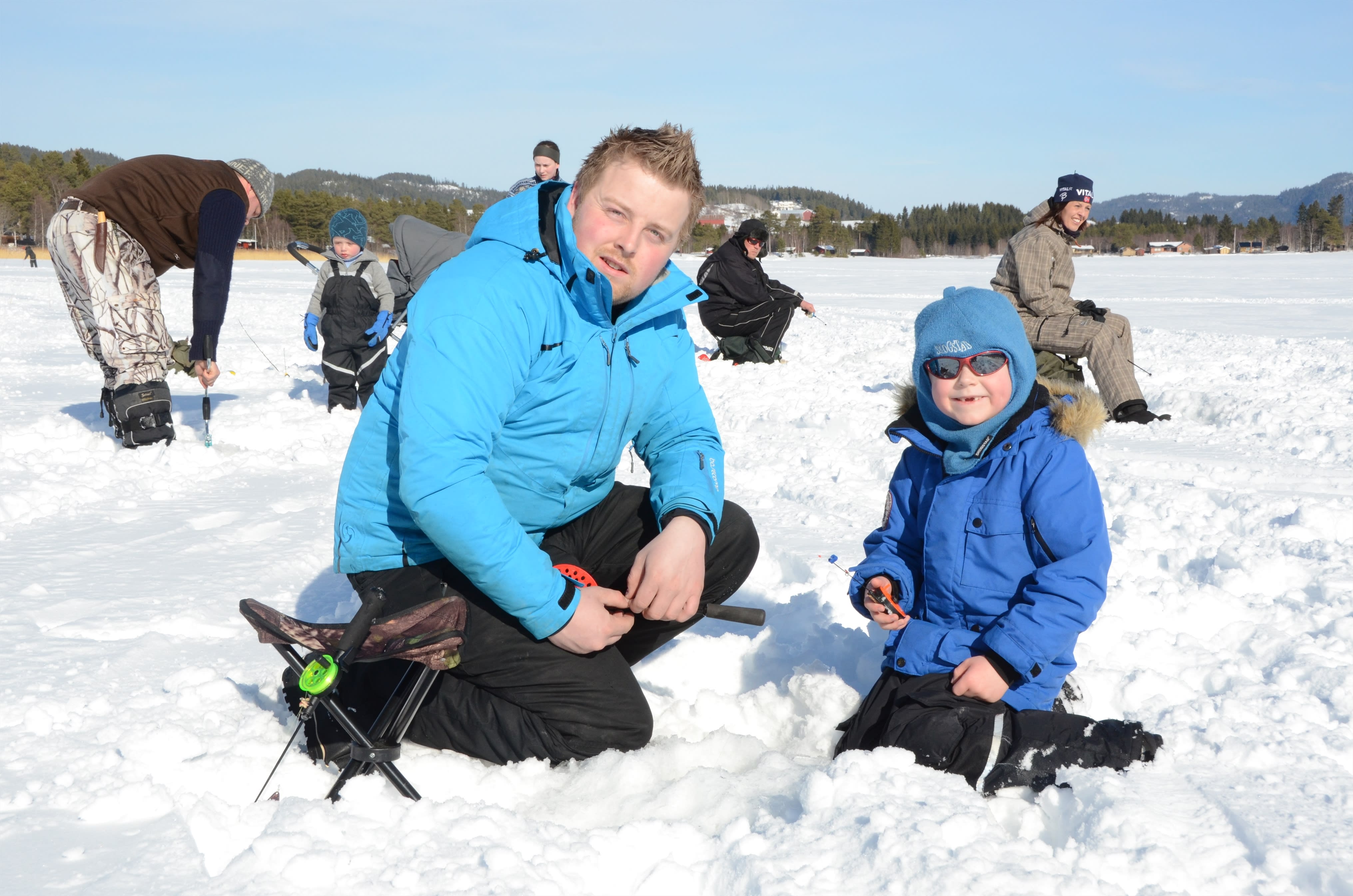 Ti år siden: Fiske på isen - tronderbladet.no