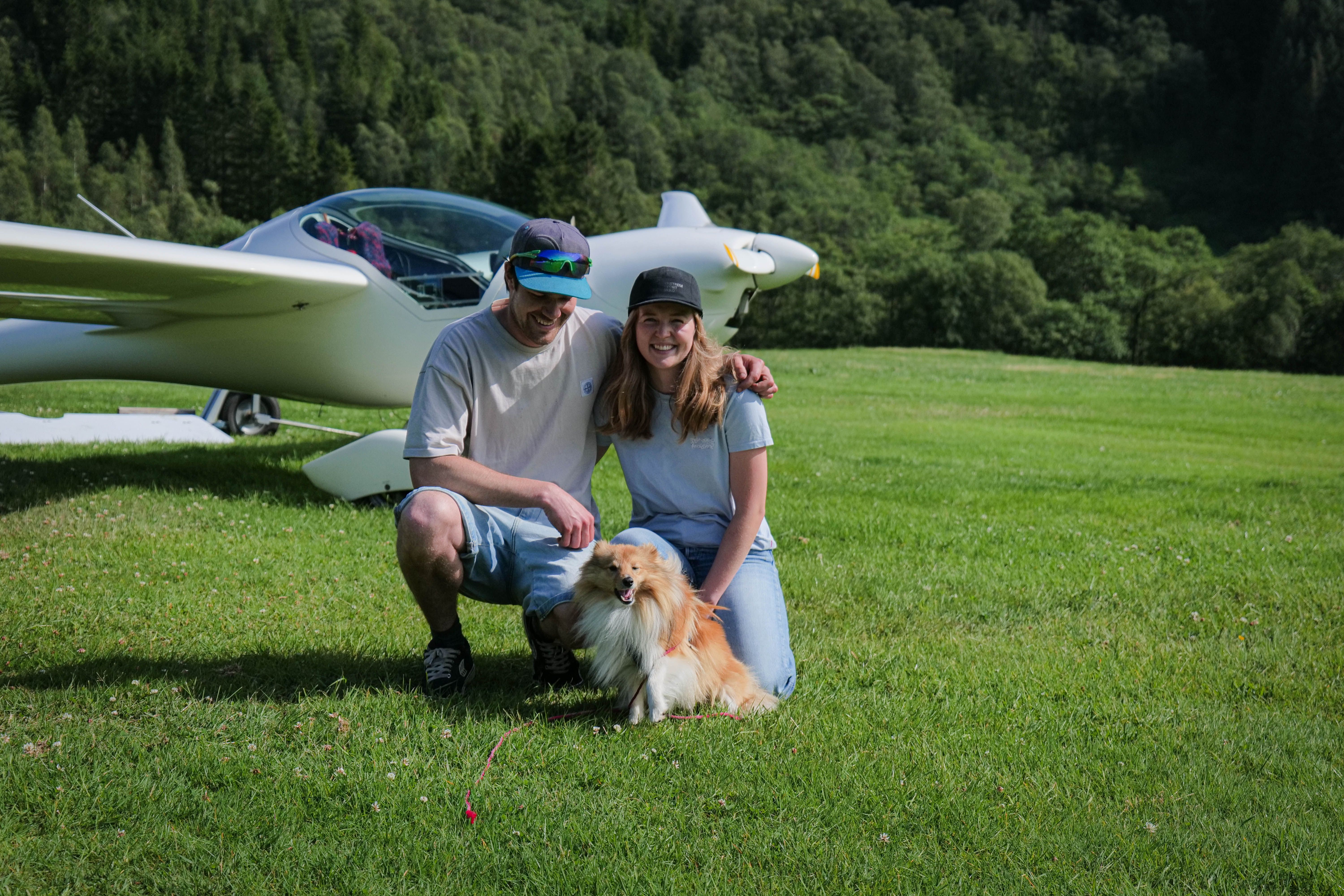 Fann kjærleiken i lufta: Til helga skal dei til vêrs att begge to - strilen.no