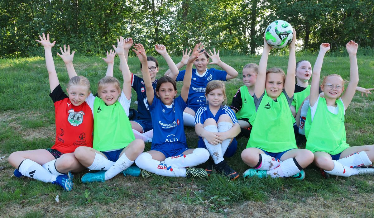 Driva Cup byr på fotball, hoppeslott, ansiktsmaling, dans og mye mer ... Driva Cup byr på fotball, hoppeslott, ansiktsmaling, dans og mye mer ...
