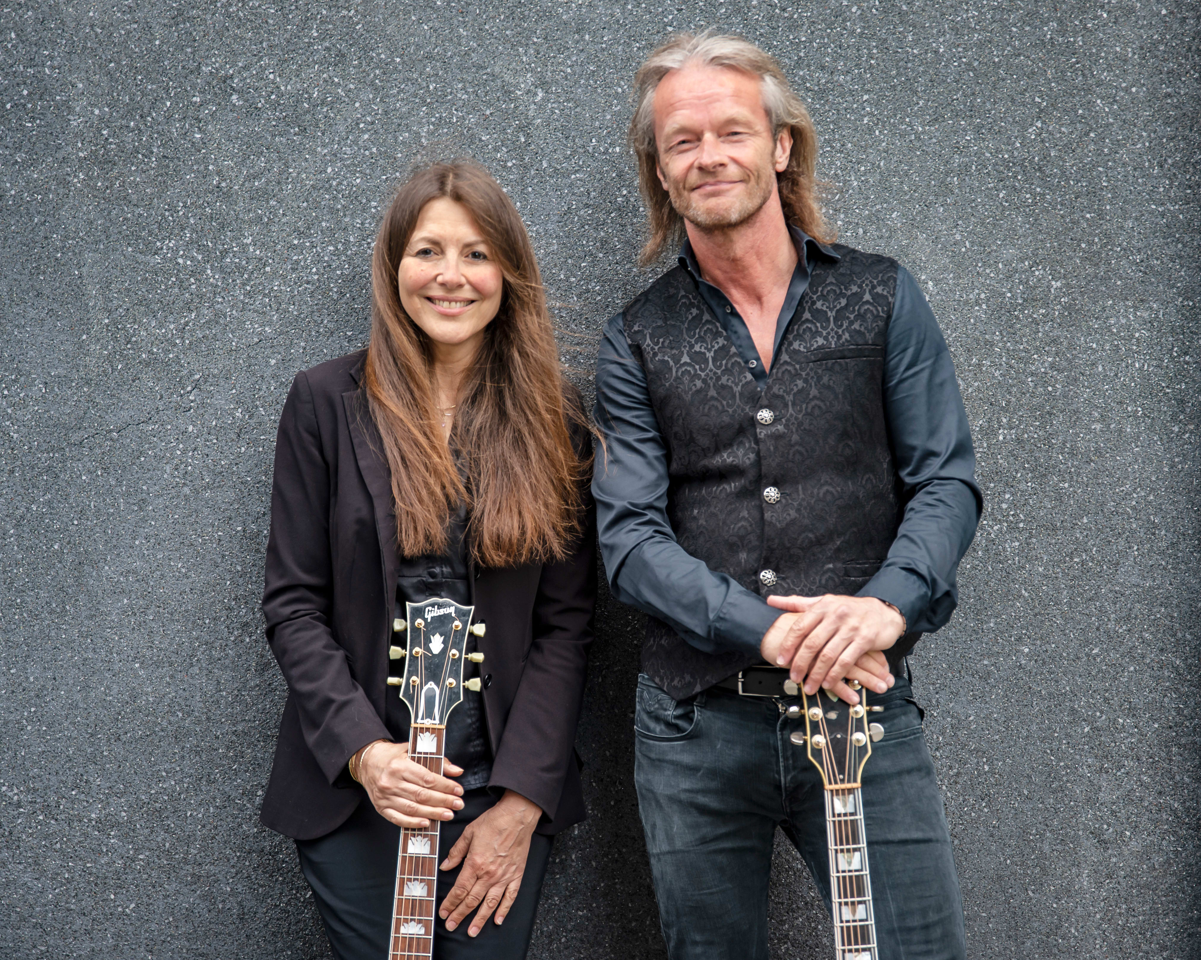 Akustisk gjensyn med Torstein Flakne og Claudia Scott - nyss.no