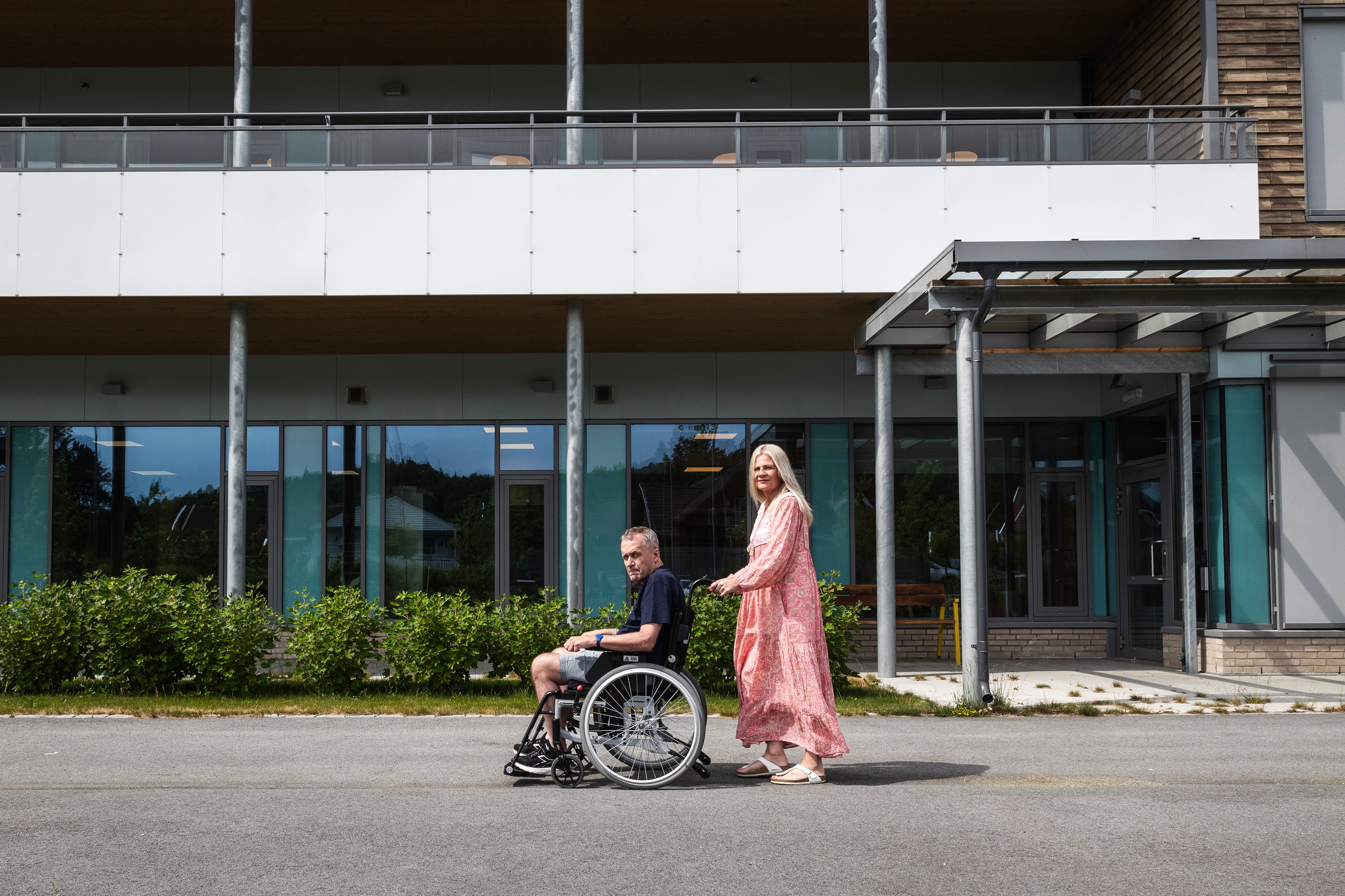 Det er kjempetrist. Vi var et aktivt par i jobb og fritid. - fvn.no