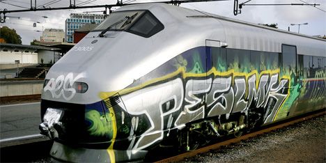 Graffiti koster skjorta - fvn.no