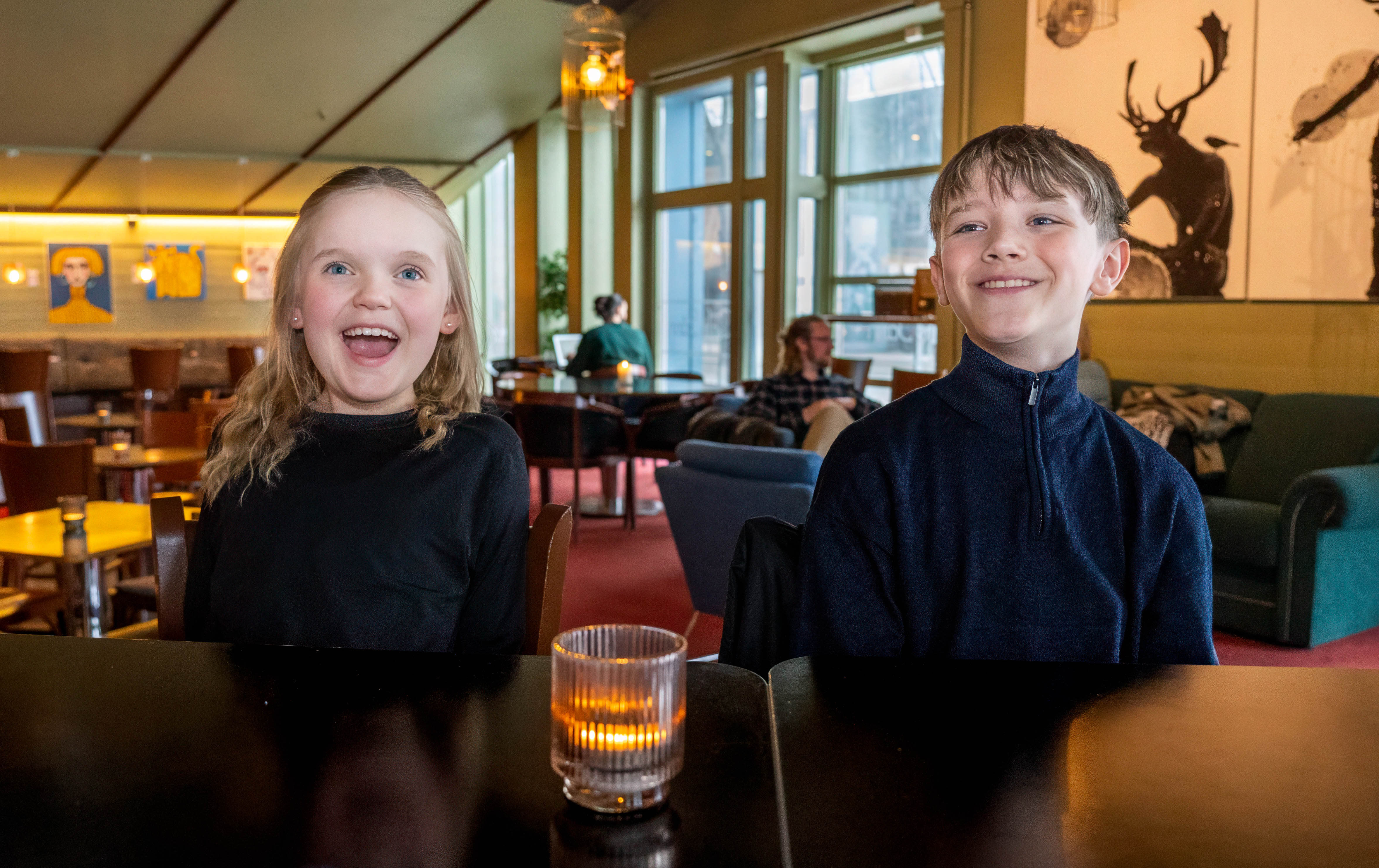 Flere hundre tusen har sett Anna og Sivert – selv er de for unge til å ...