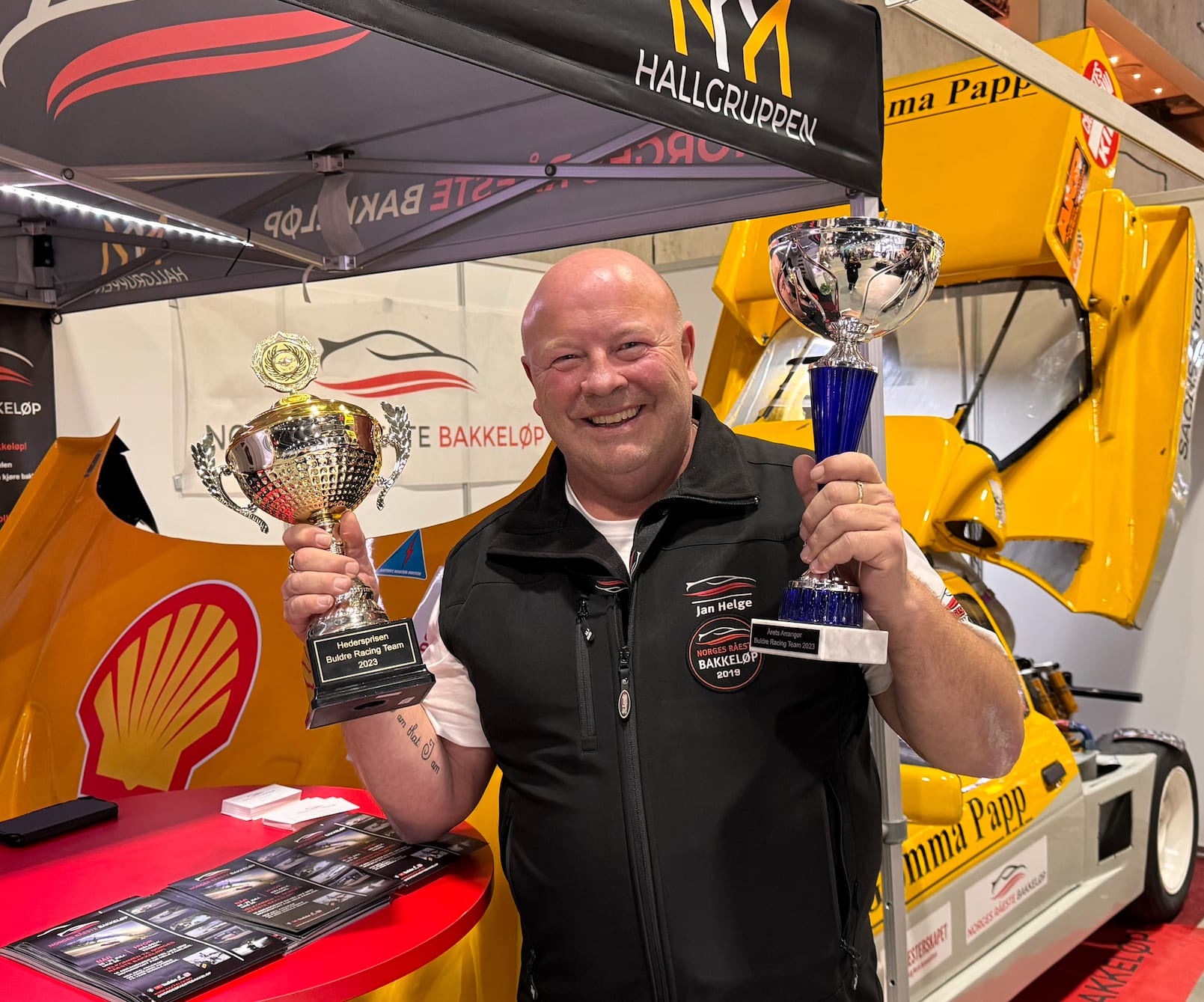 Jan Helge fikk hederspris: – Dette var jeg ikke helt forberedt på - ht.no