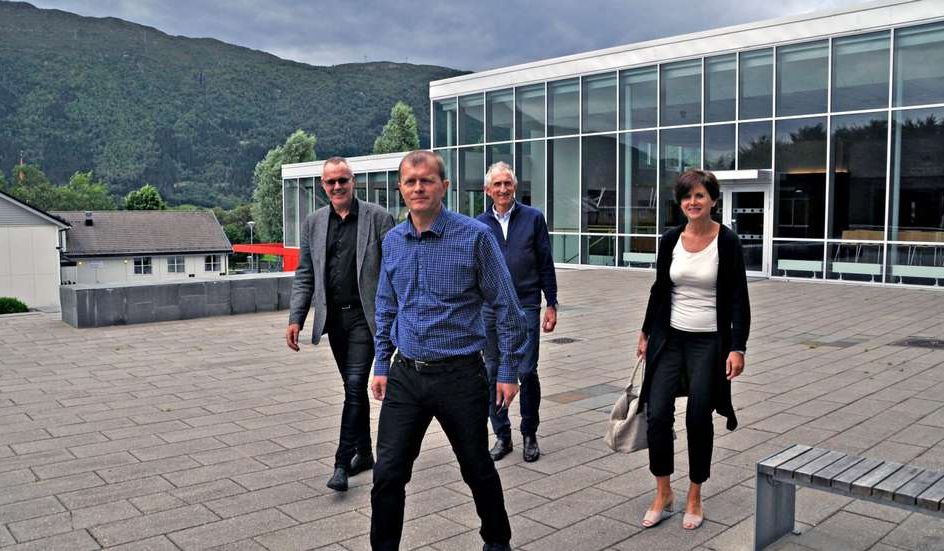 Rustar seg til å ta i mot resten av elevane - fjt.no Rustar seg til å ta i mot resten av elevane - fjt.no