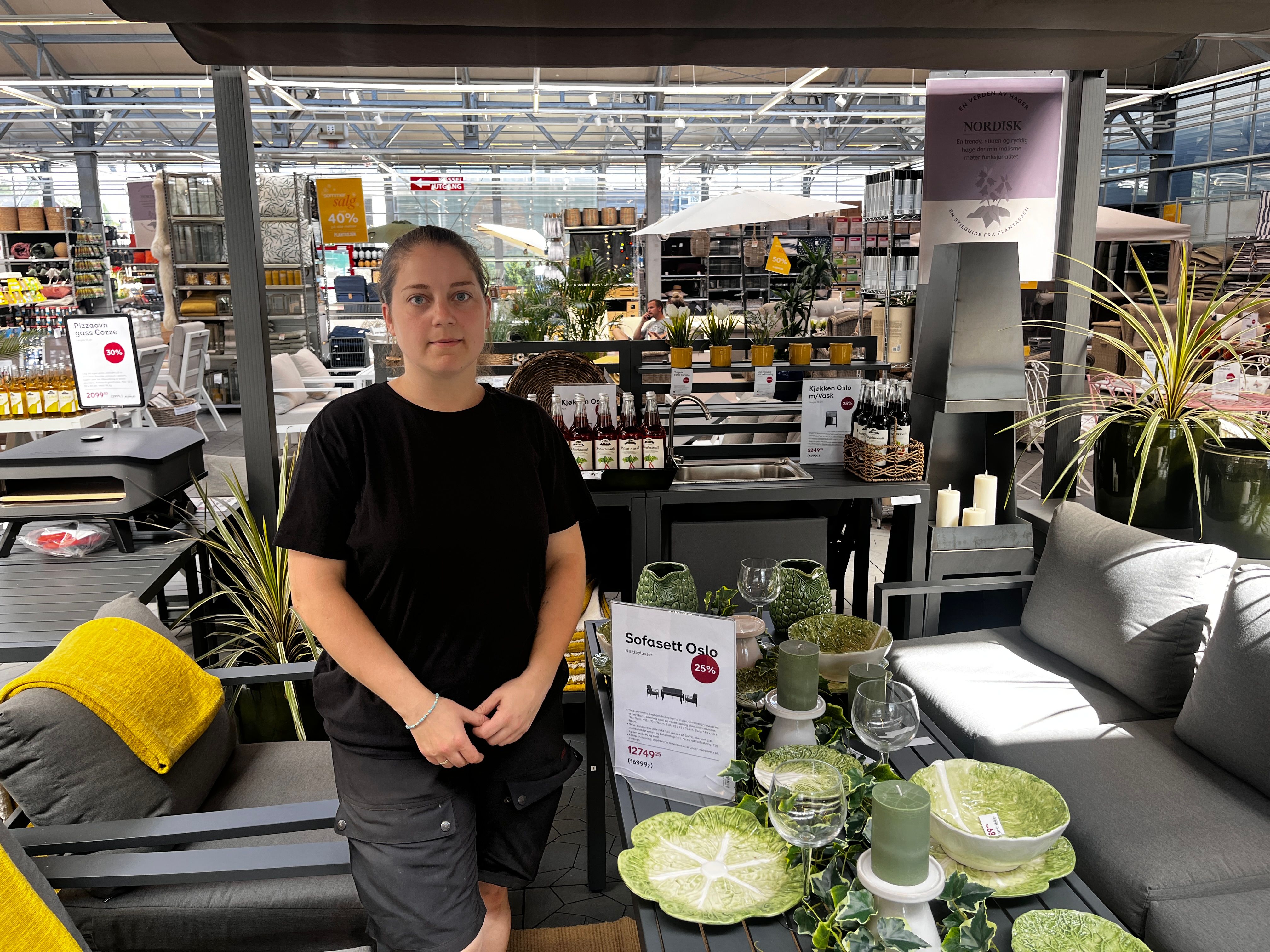 Her er det hektisk om dagen: – Selv om folk drar til hytta og Syden ...