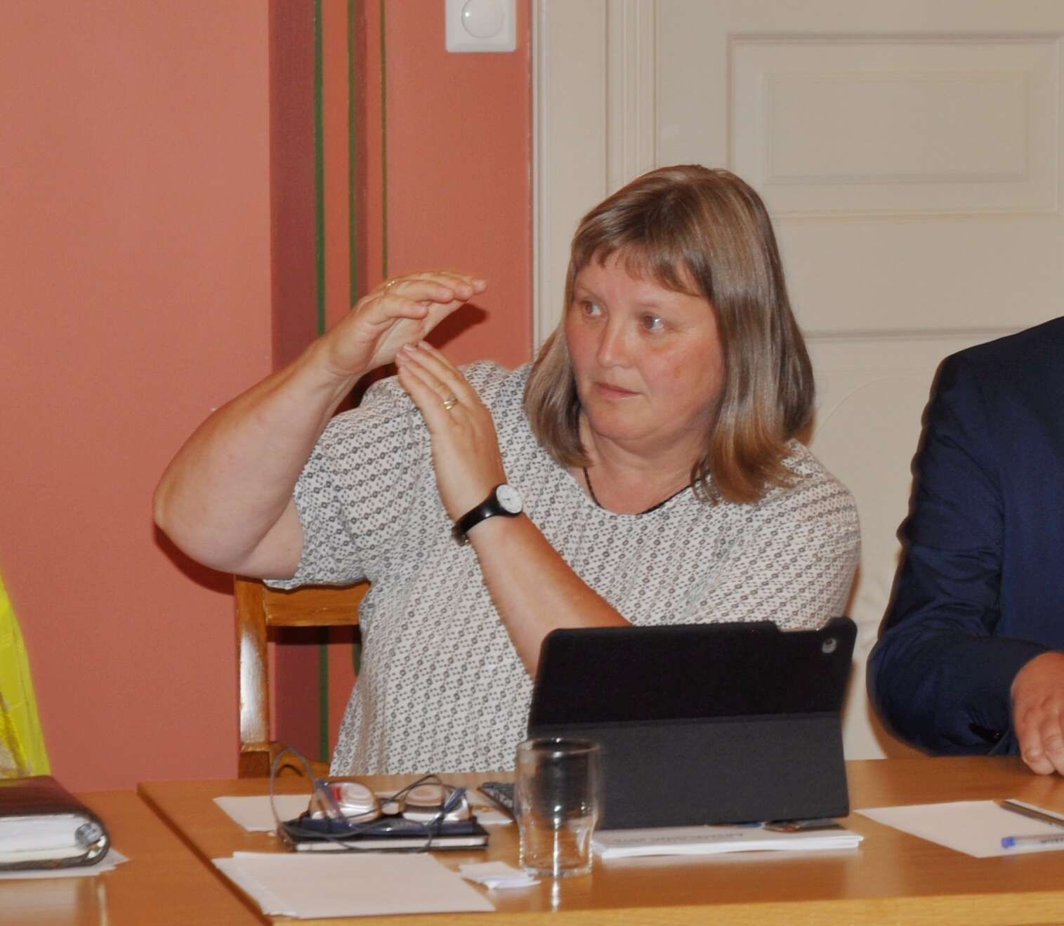Ikke fornøyd med ungdomssvar - lp.no