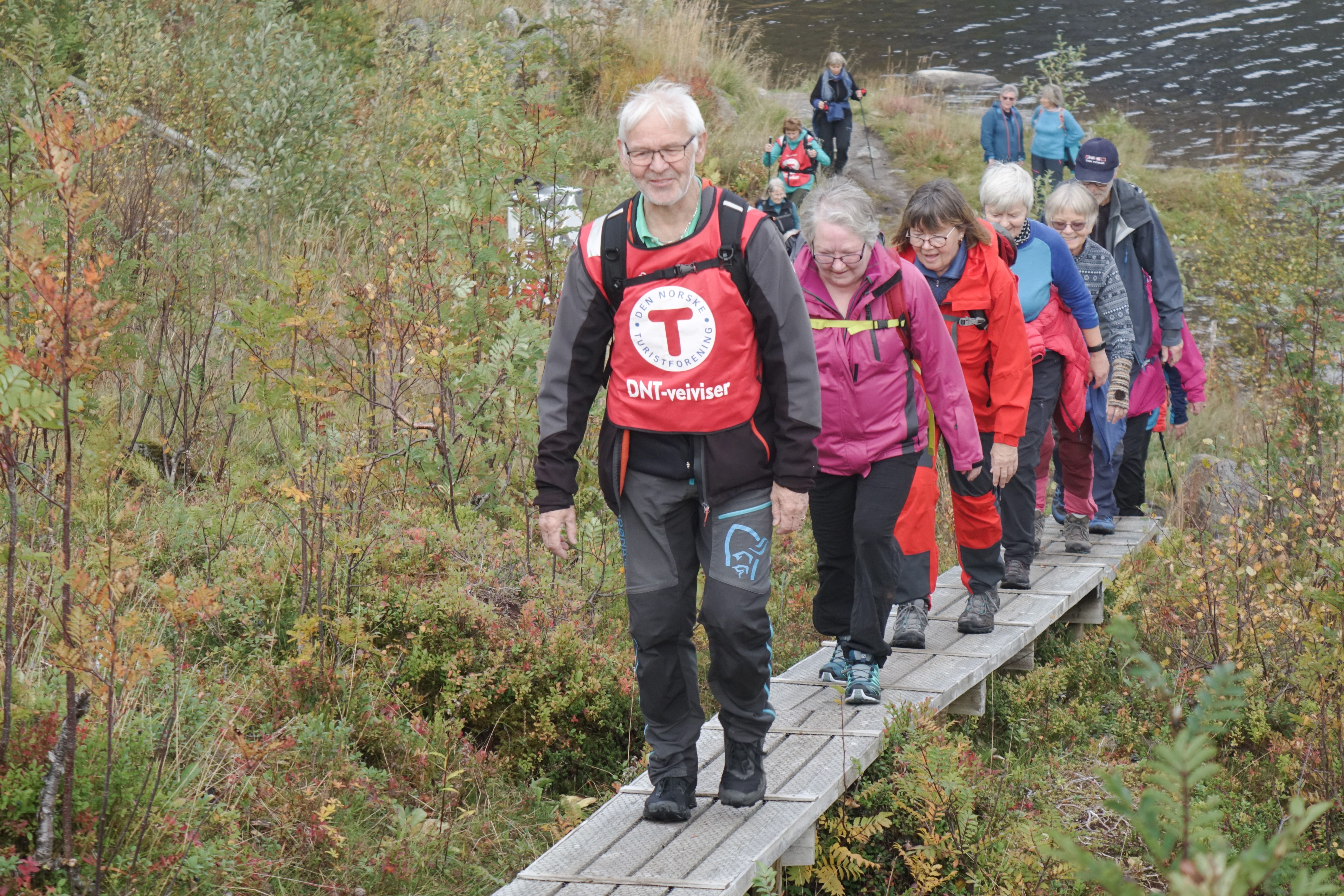 Vi er alltid glade når vi er på tur. Se bilder fra avslutningsturen til ...