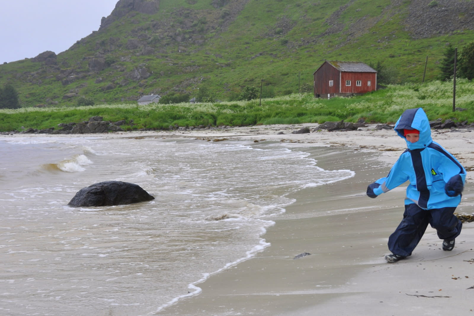 Regn og stiv kuling - vol.no