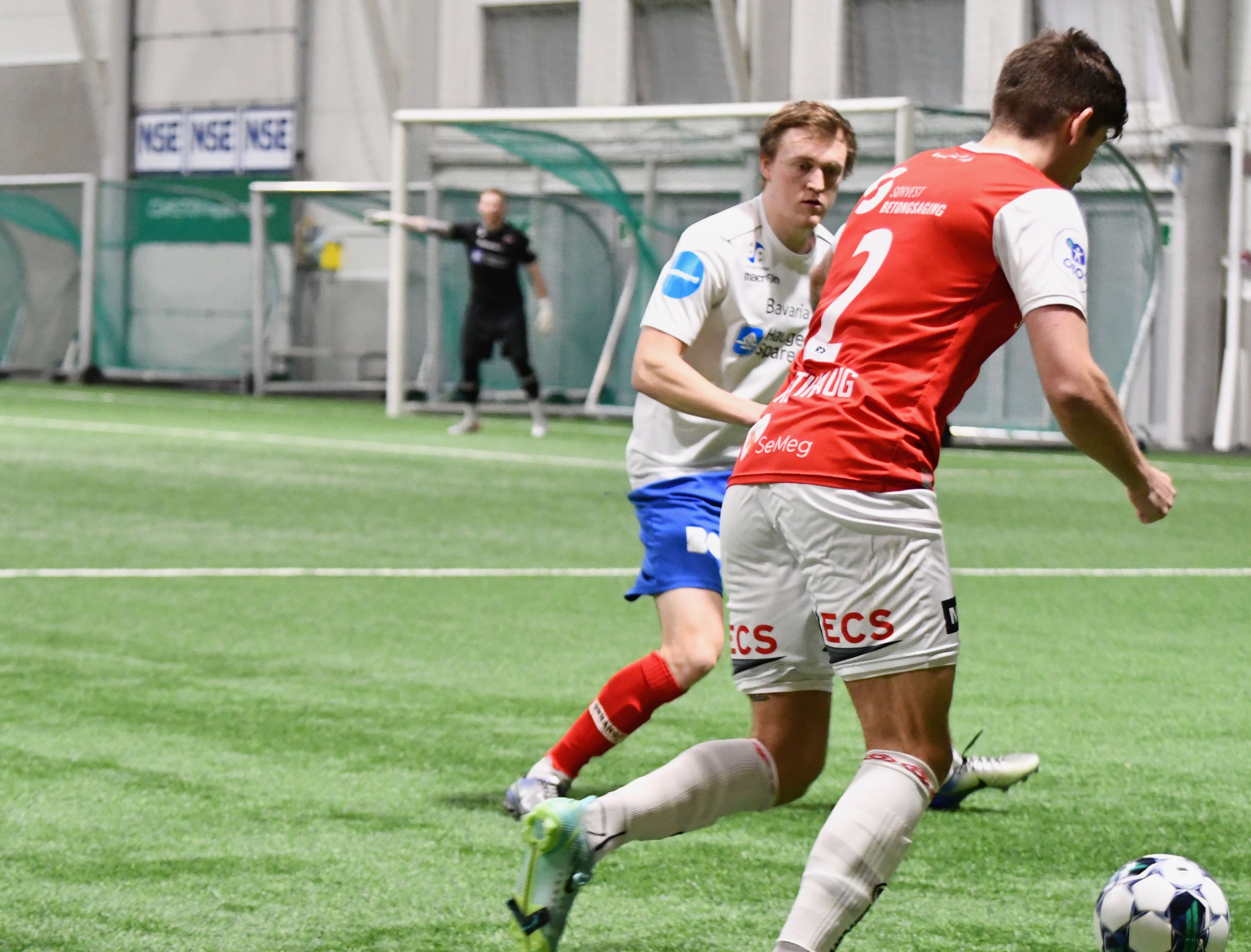 Bilder: Ingen stor kamp i sesongens første treningskamp i Randaberg ...