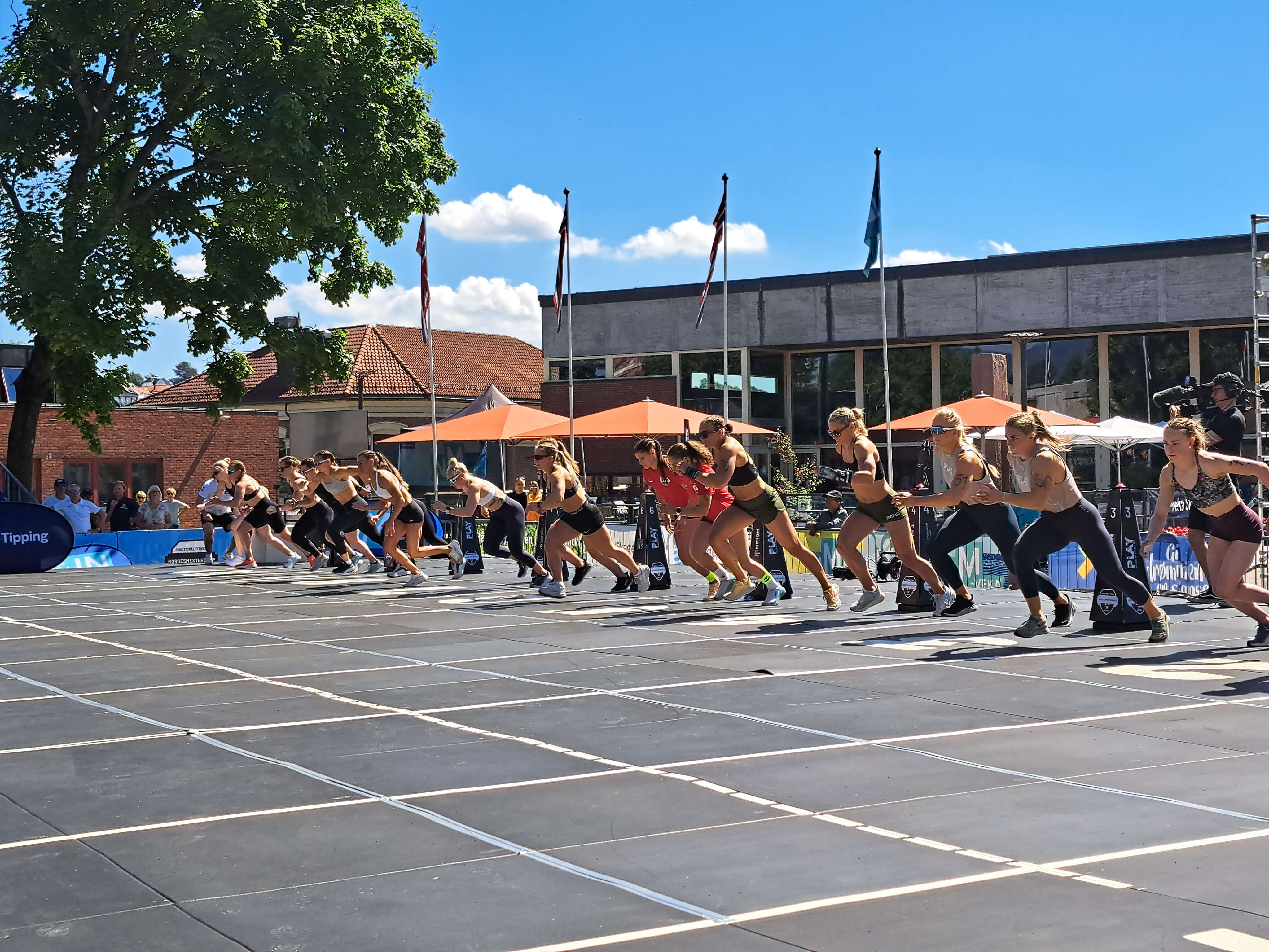 Derfor var det fullt i lundeparken i dag - varden.no