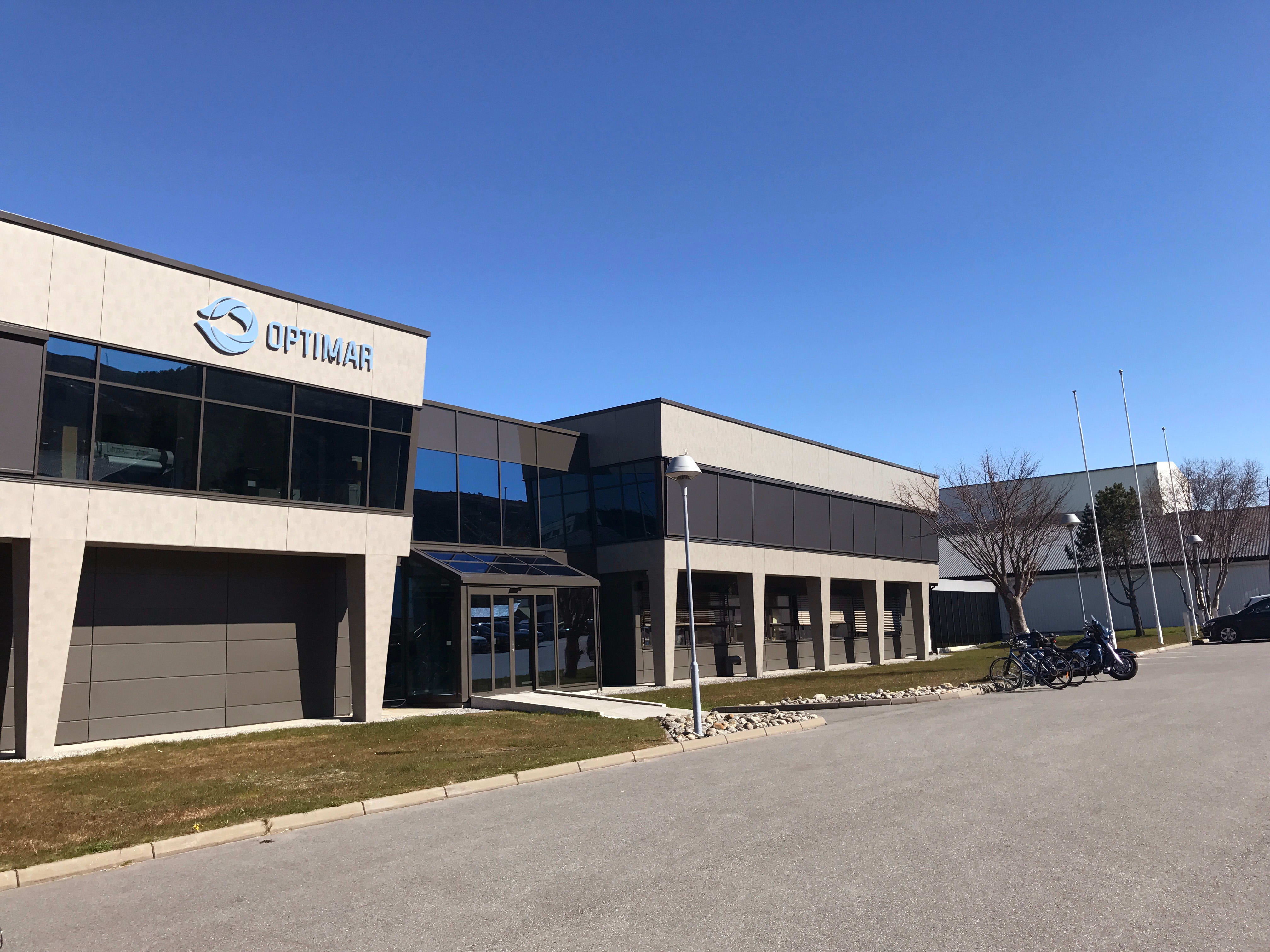 Samlar produksjonen på Valderøya etter nedskalering - smp.no