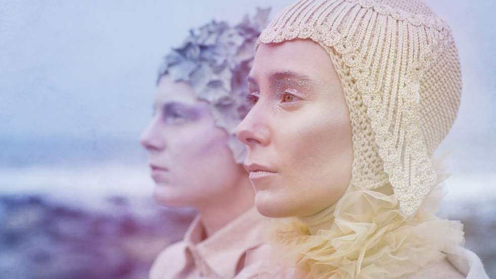 Nikoline får 276.000 kroner i stipend. Dette skal pengene brukes til ...