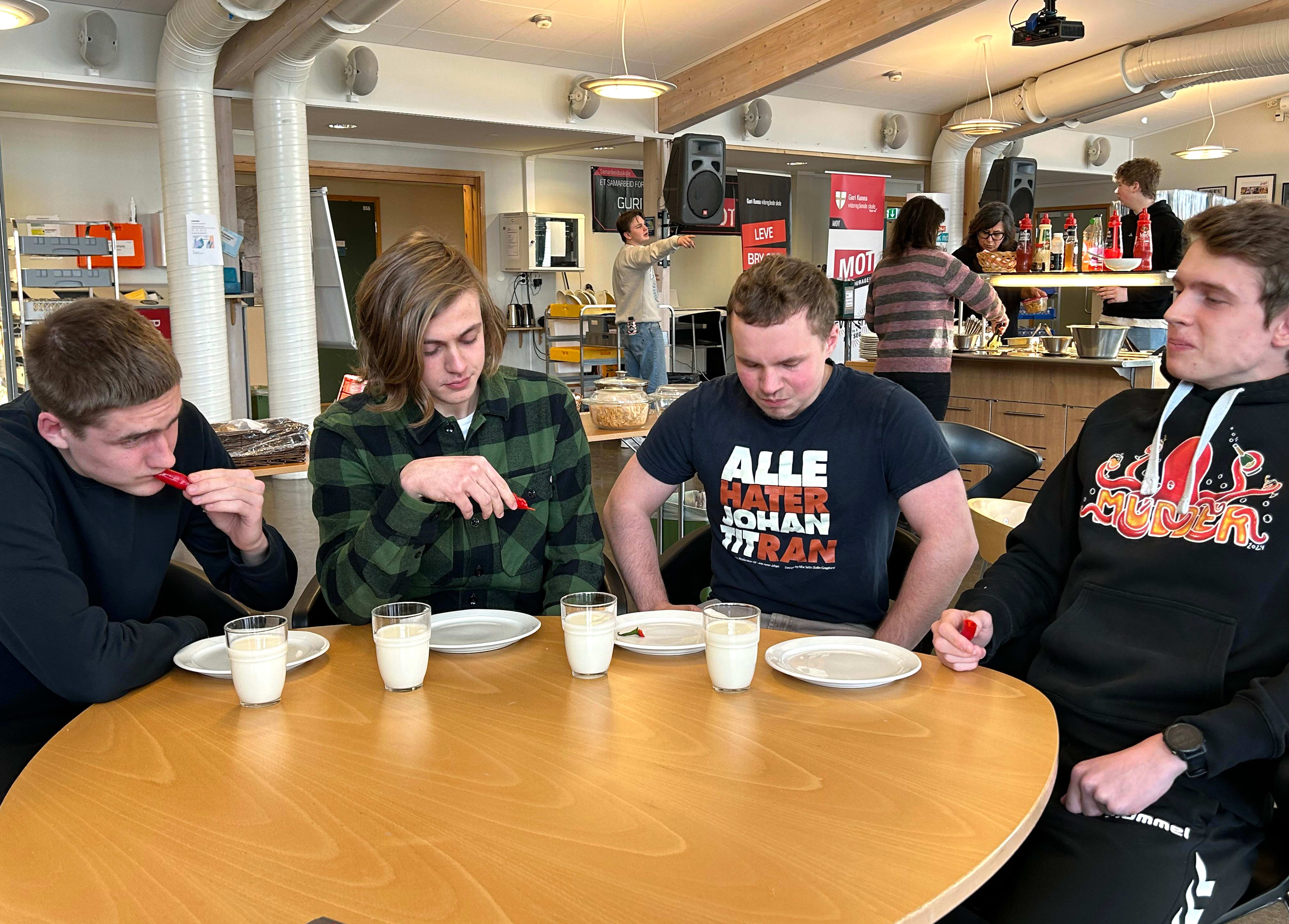 Nå brenner det godt på tunga og nedover halsen - hitra-froya.no