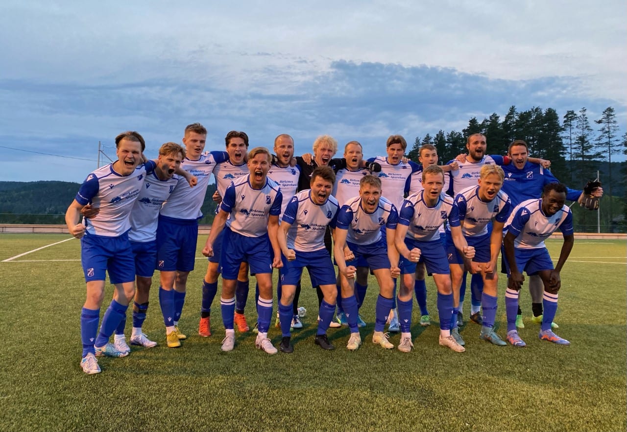 Scoret hat trick for serielederen - fvn.no