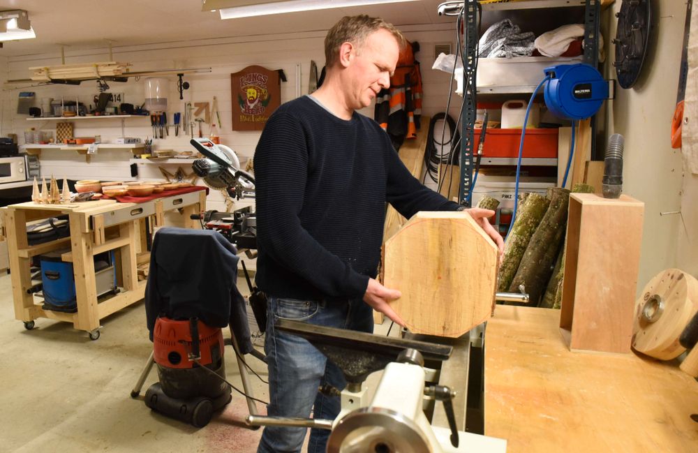 Han lånte seg ein dreiebenk og blei biten av basillen - bomlo-nytt.no Han lånte seg ein dreiebenk og blei biten av basillen - bomlo-nytt.no