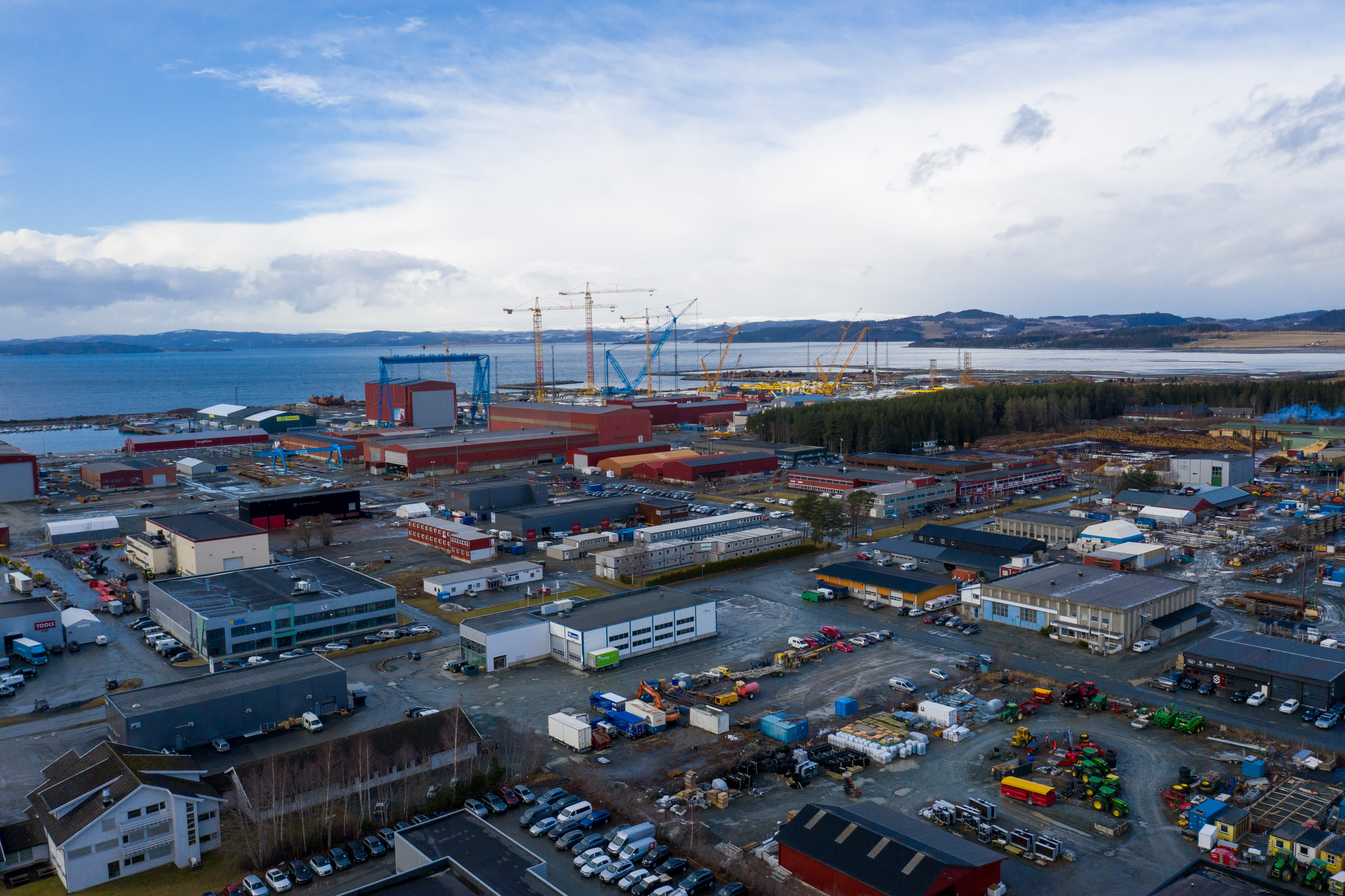 Kværner og Aker Solutions slås sammen - innherred.no