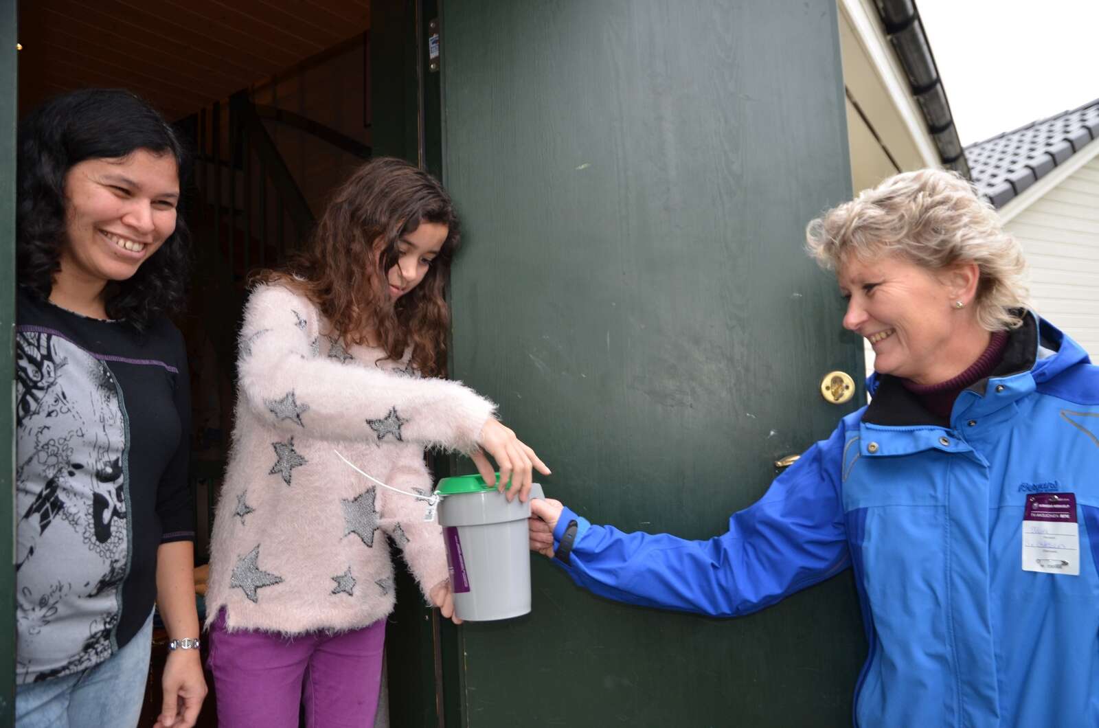 Samlar inn pengar til reint vatn - sunnhordland.no