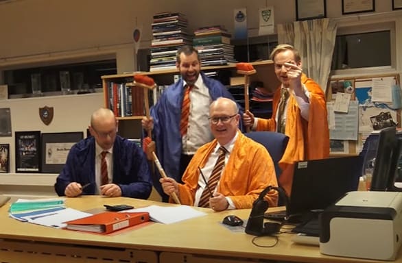 Videoen går en seiersgang på sosiale medier: – Vi må ikke glemme leken ...