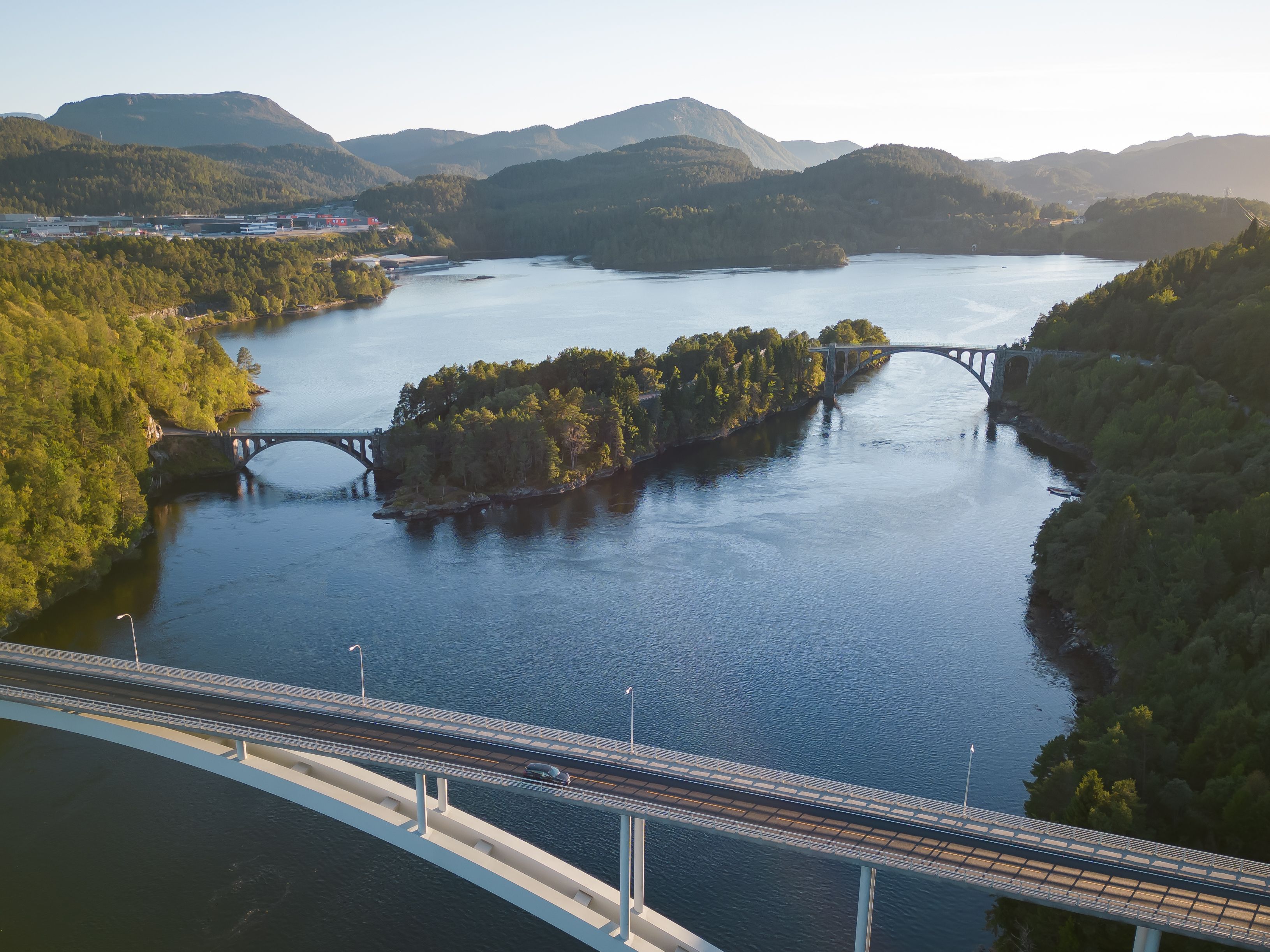 Markerte jubileum for disse bruene: – De var ganske banebrytende da de ...