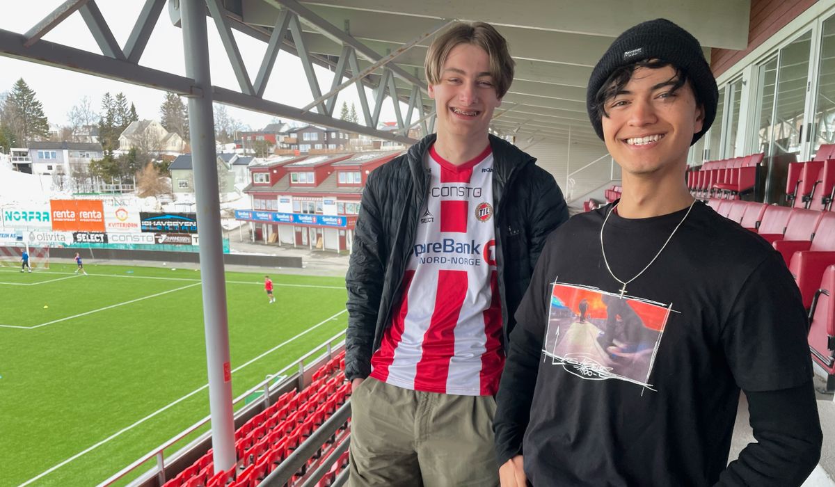 De nyfrelste supporterne overnattet på flyplass i Polen for å rekke TIL ... De nyfrelste supporterne overnattet på flyplass i Polen for å rekke TIL ...