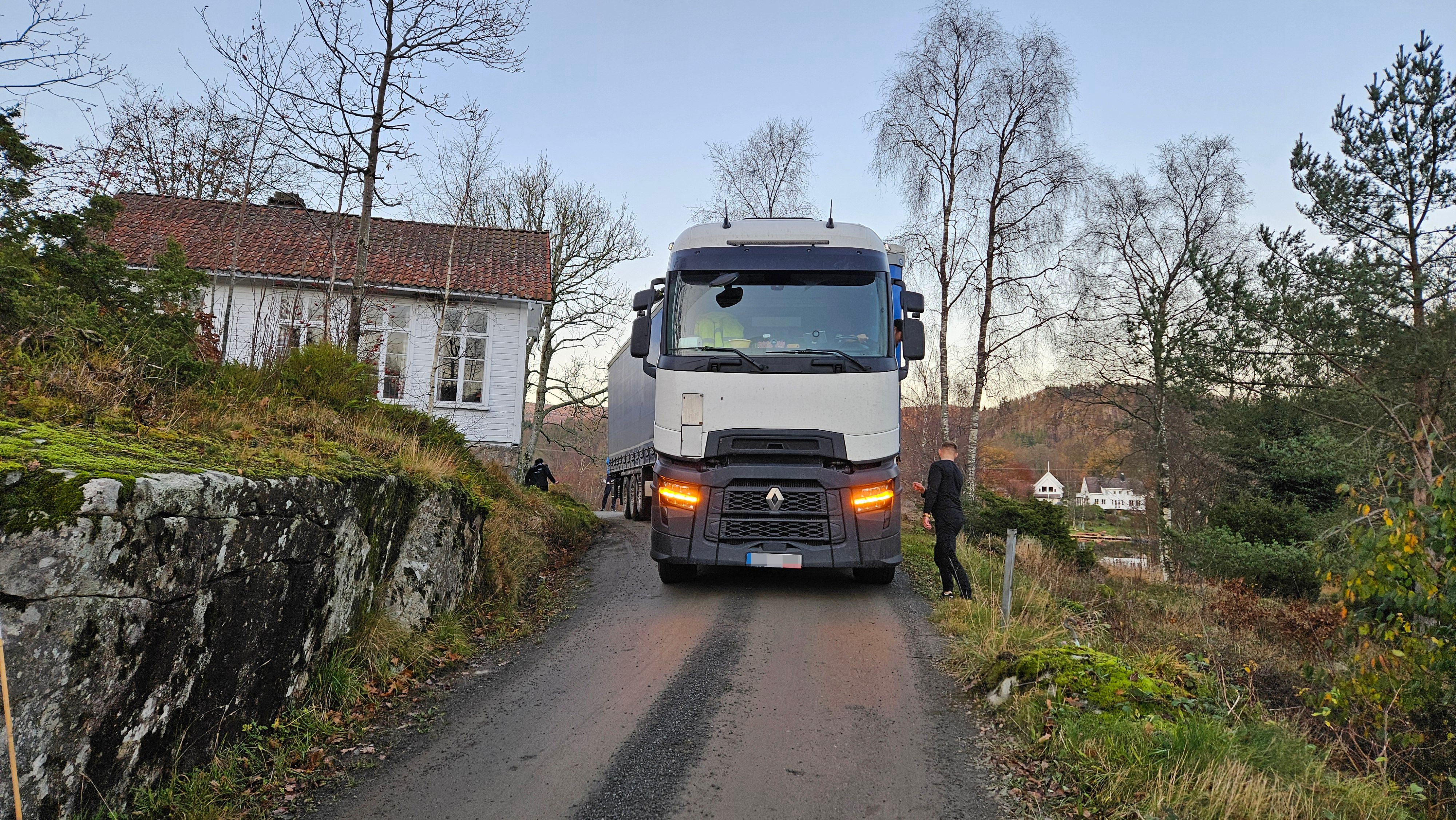 Vogntog tok snarvei - fikk trøbbel - lister24.no