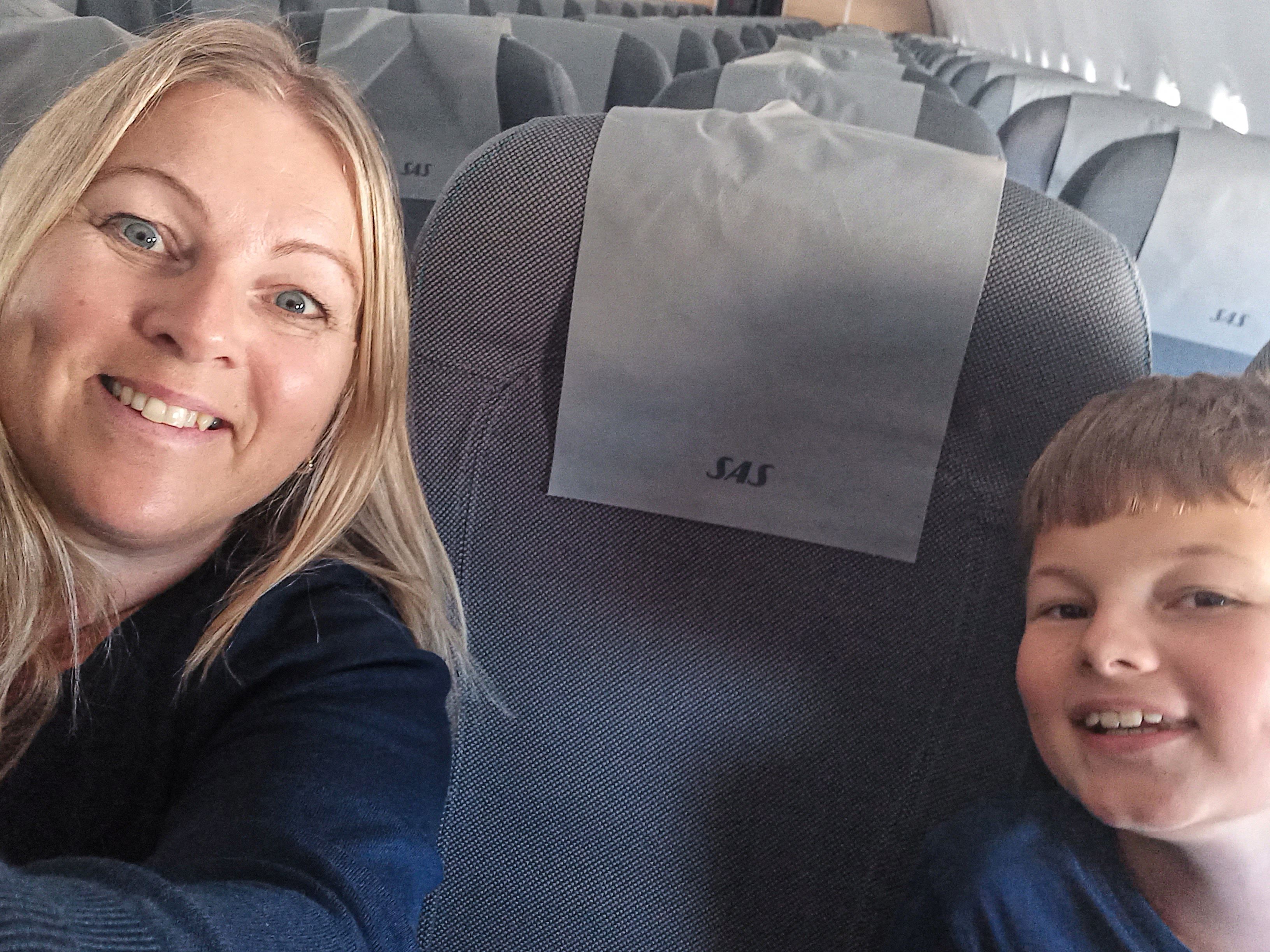 Familien fikk flyet til Kjevik for seg selv: – Absurd - fvn.no