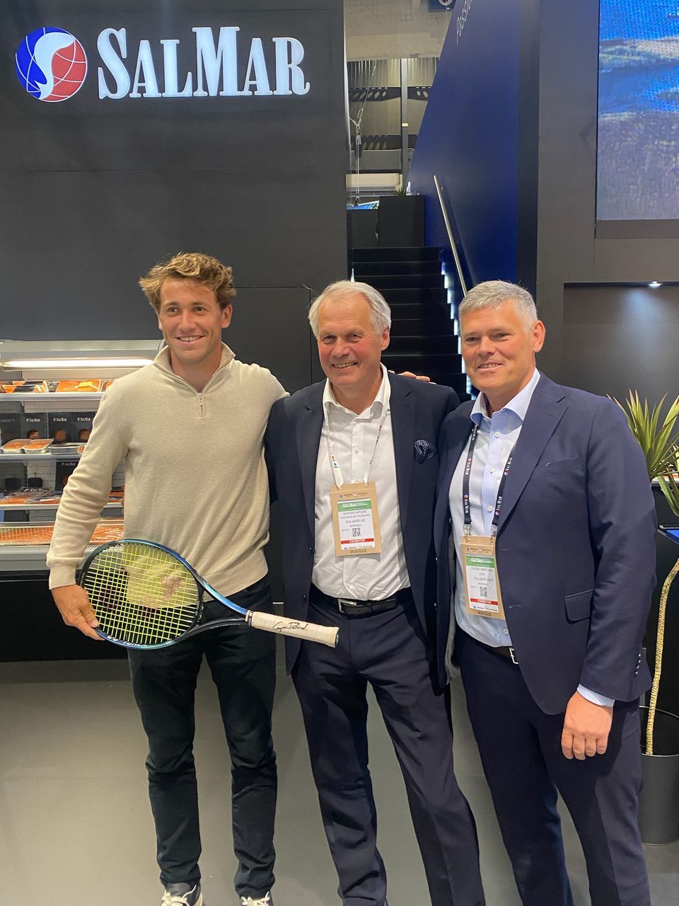Salmar blir hovedsponsor for tennisstjerne - mn24.no