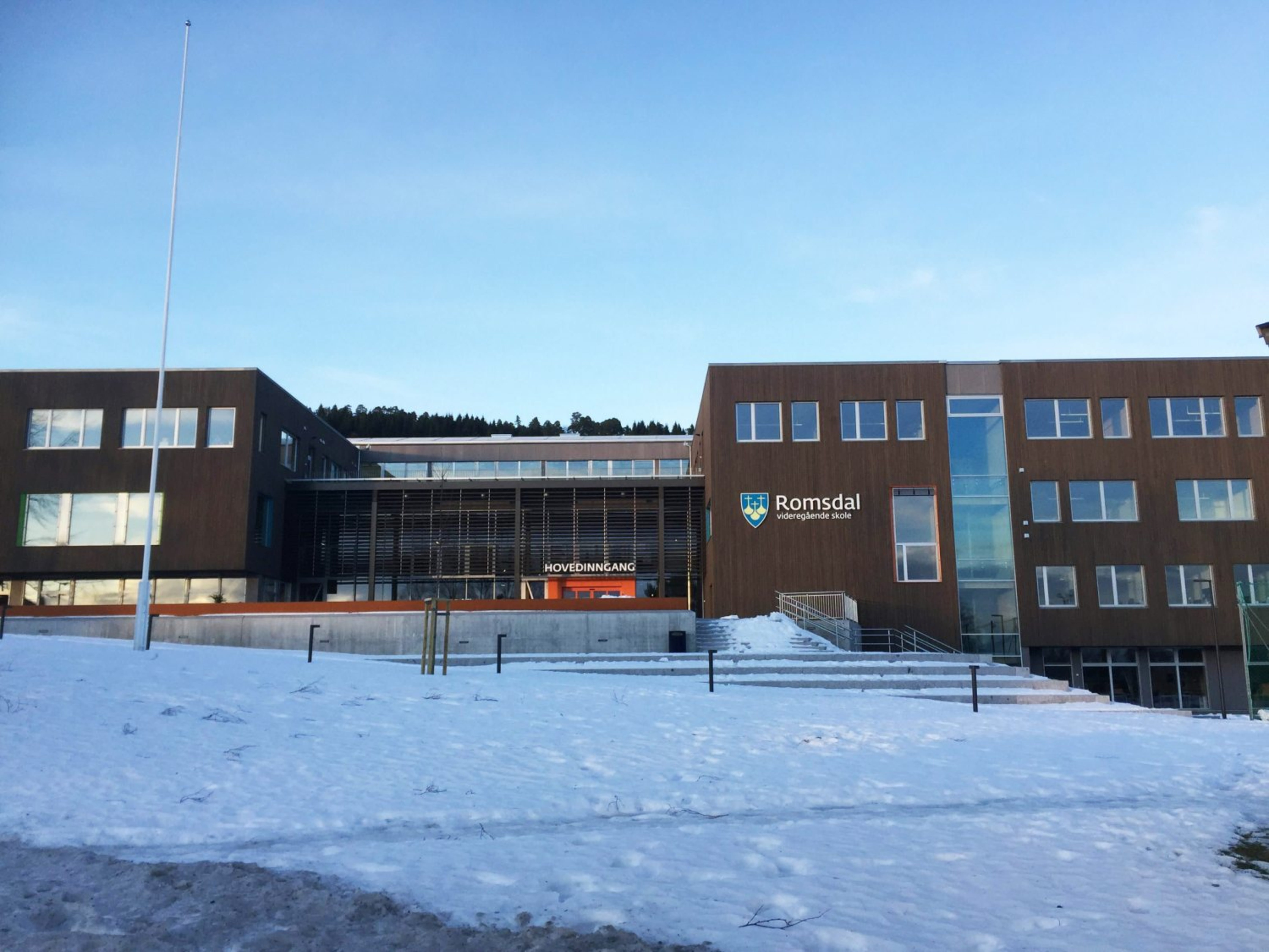 Nybygget til Romsdal vg skole ble suksesshistorie - rbnett.no