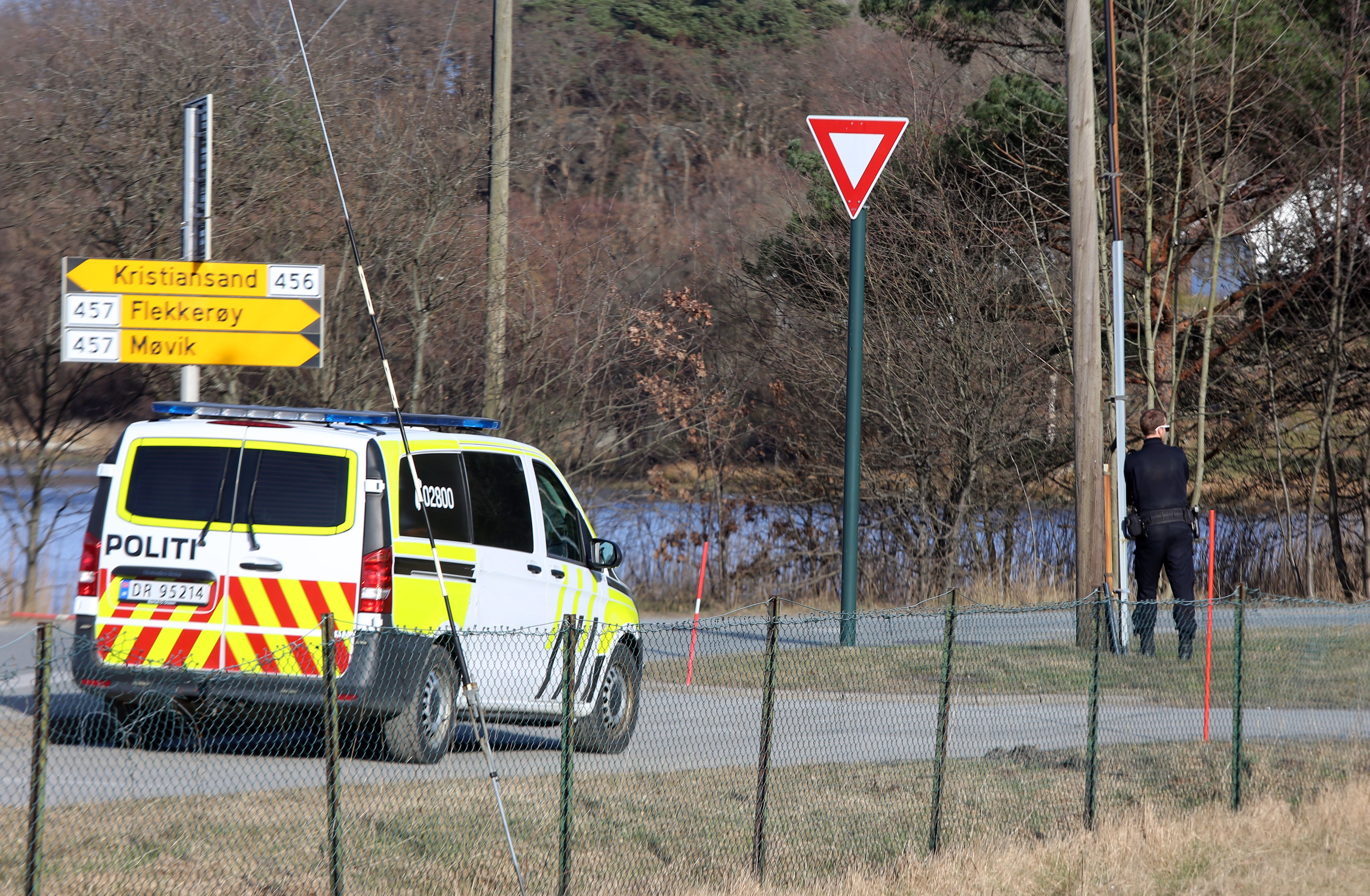 Fire-fem politi­biler jaktet råkjører - fvn.no